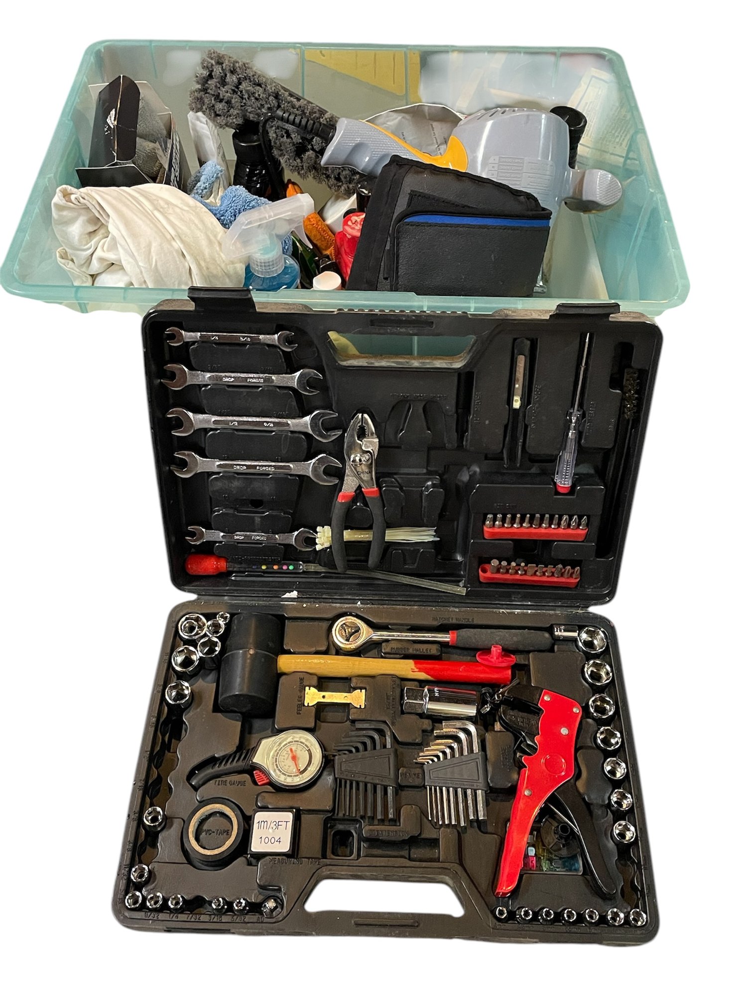 Auto Maintenence Kit, Autospa, Maint Items (B) #16845 | Auctionninja.com