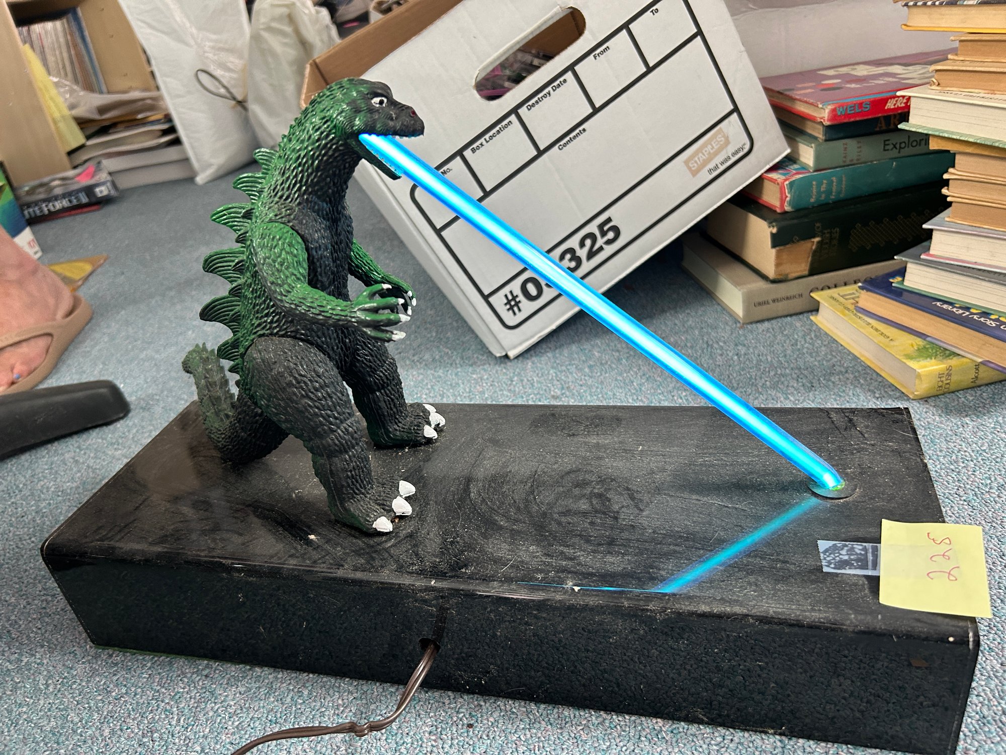 Light Up Godzilla #29343 | Auctionninja.com