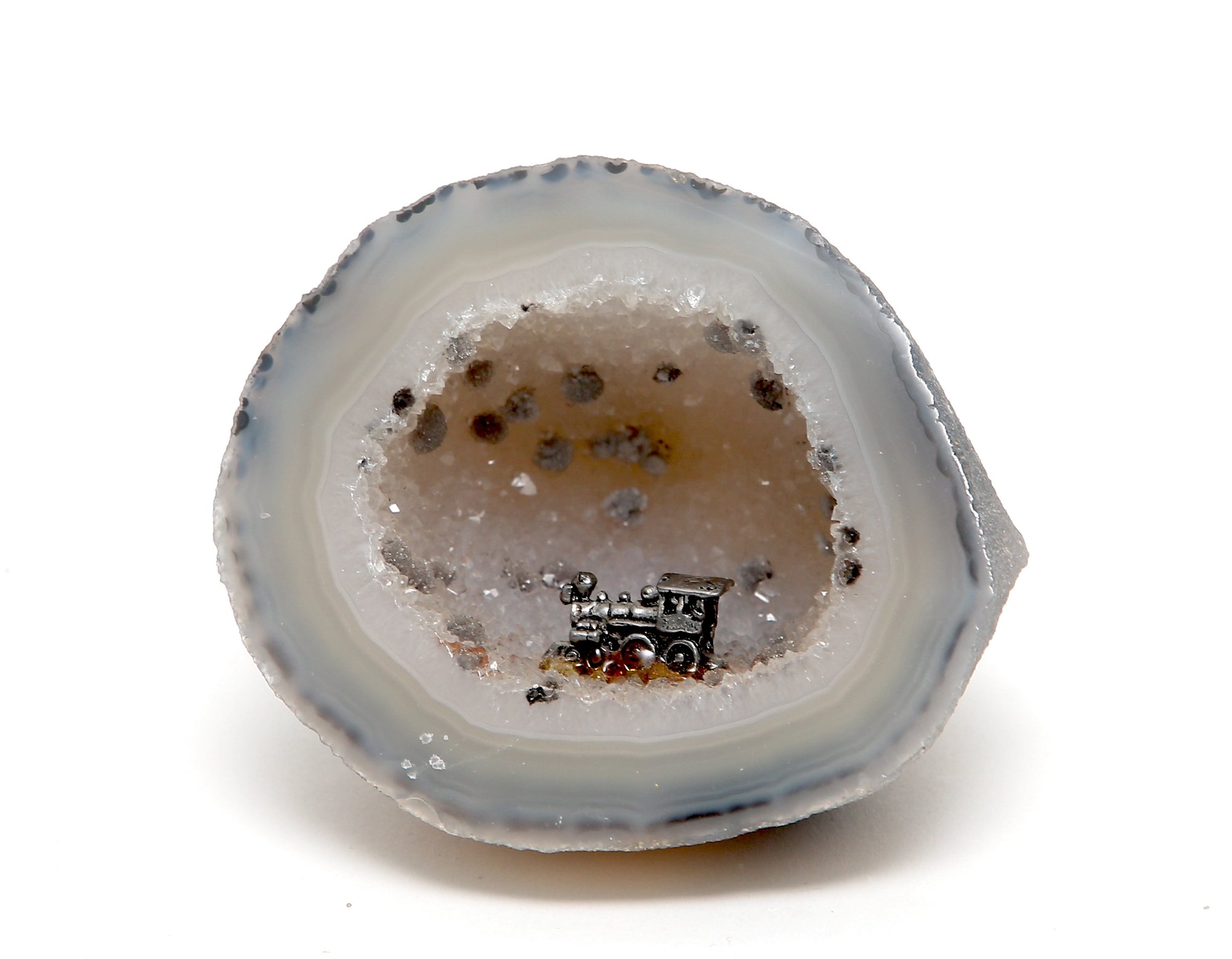 Agate Geode With Miniature Train #144955 | Auctionninja.com