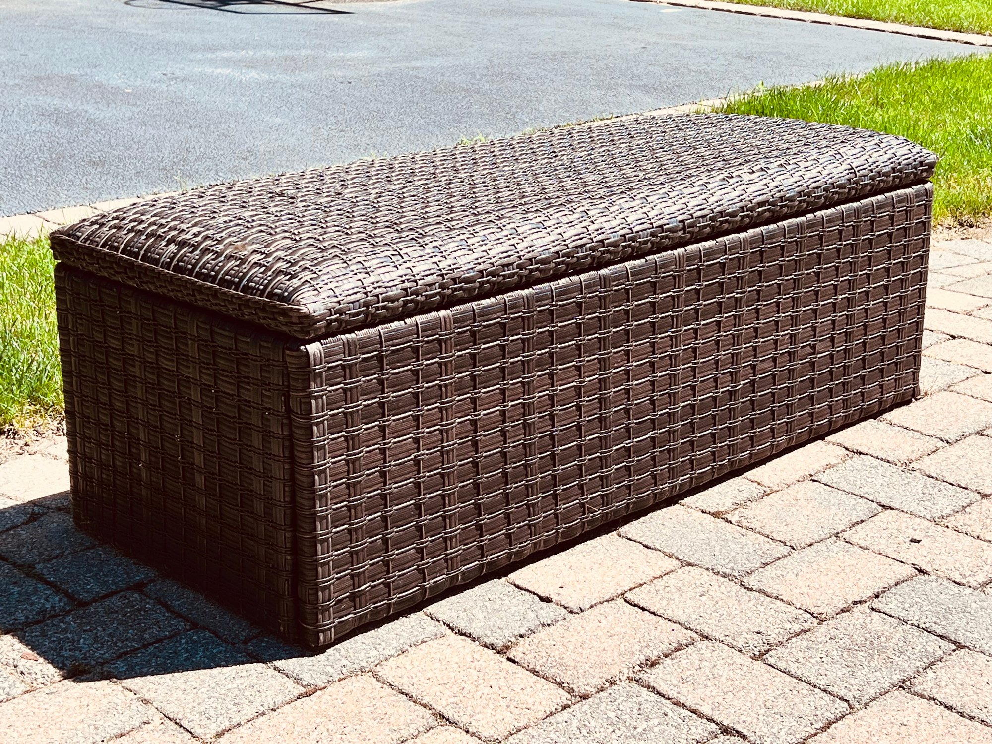 Woven Outdoor Wicker Storage Chest #137599 | Auctionninja.com