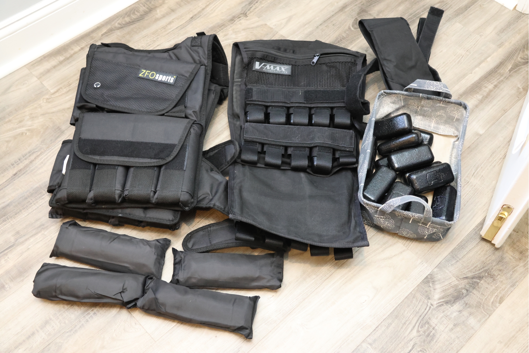 ZFO Sports And V-MAX Adjustable Weighted Vests With Plates #169019 ...