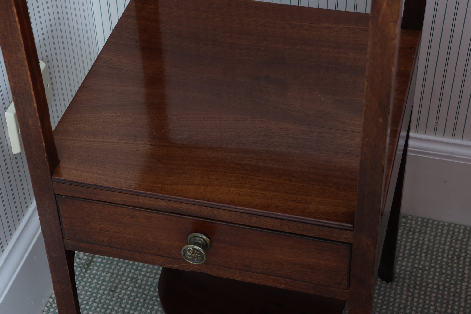 Antique Wooden Side Table #146350 | Auctionninja.com
