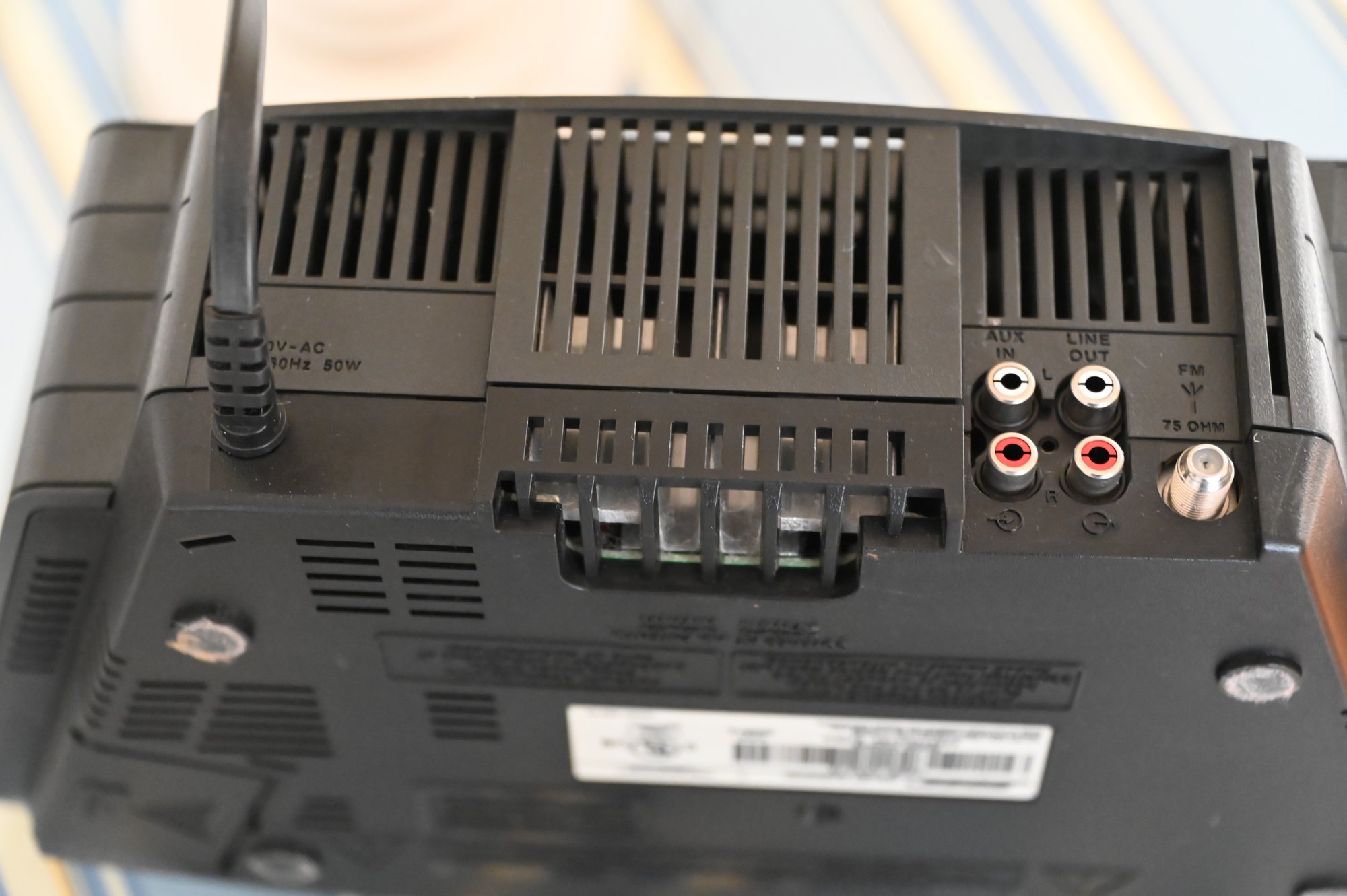 Bose Radio With Remote #153669 | Auctionninja.com
