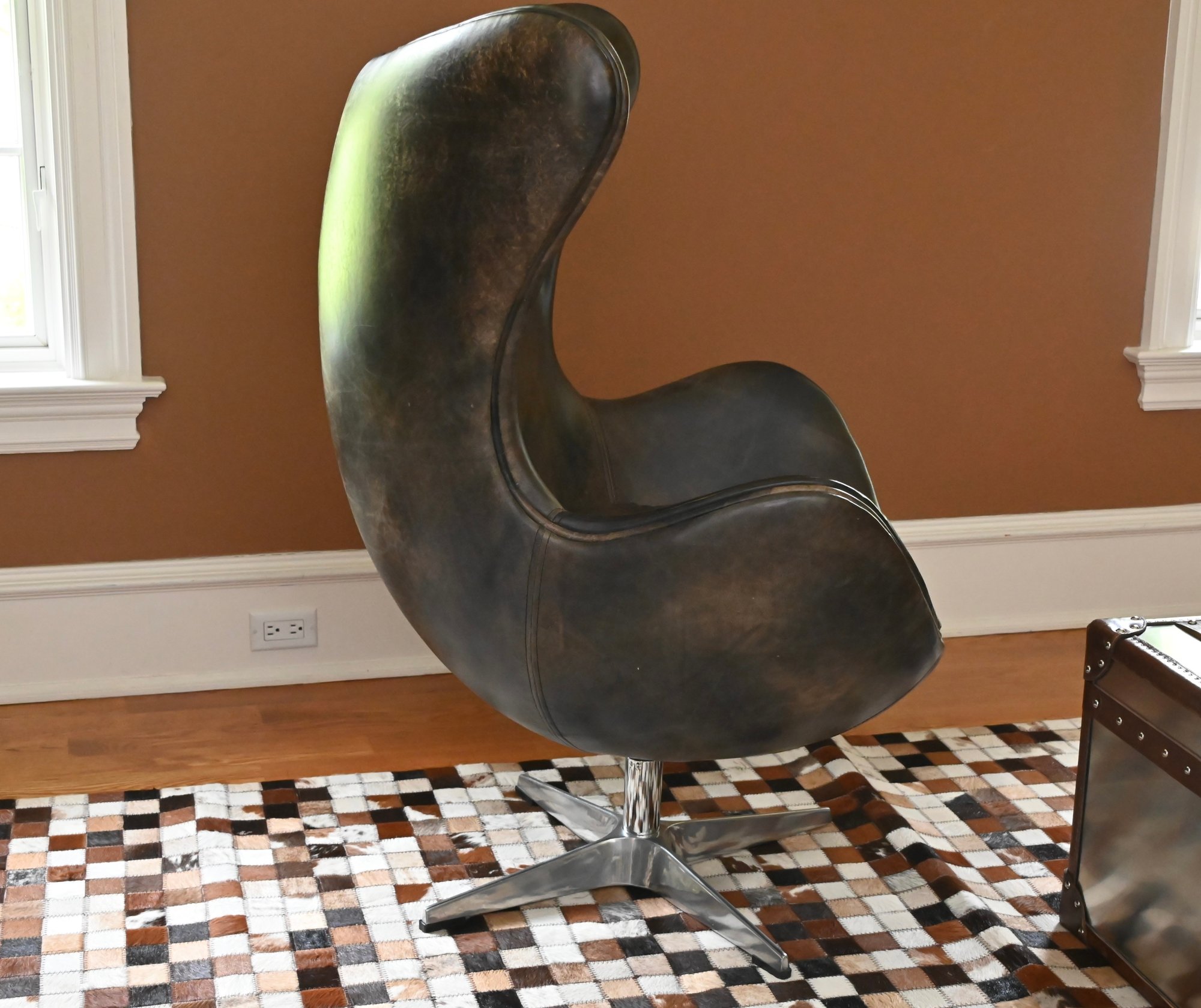 Restoration Hardware Aviator Egg Chair In Distressed Leather #158924 ...