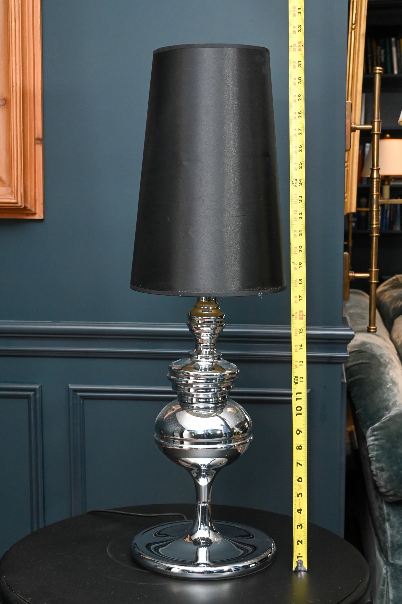 Hayden Silver Slim Glass Table Lamp #171637 | Auctionninja.com
