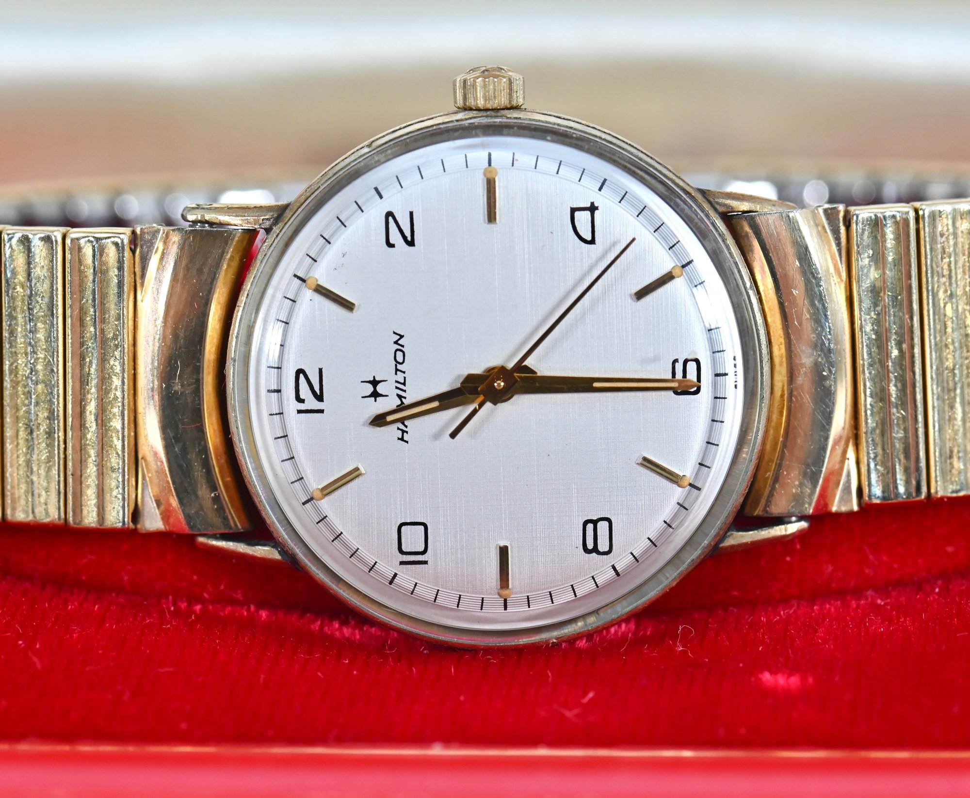 Hamilton Gold Watch #155210 | Auctionninja.com