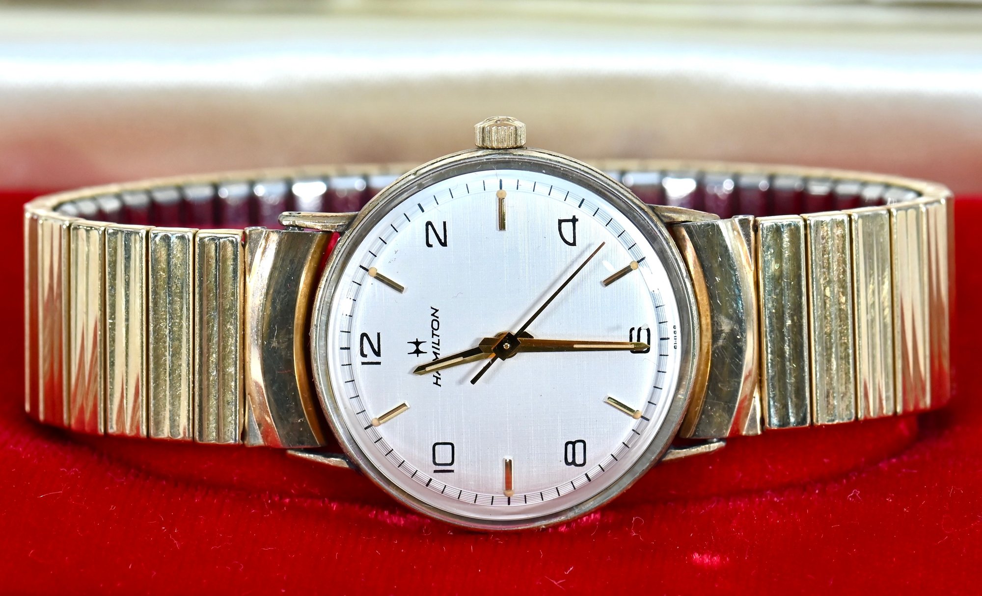 Hamilton Gold Watch #155210 | Auctionninja.com
