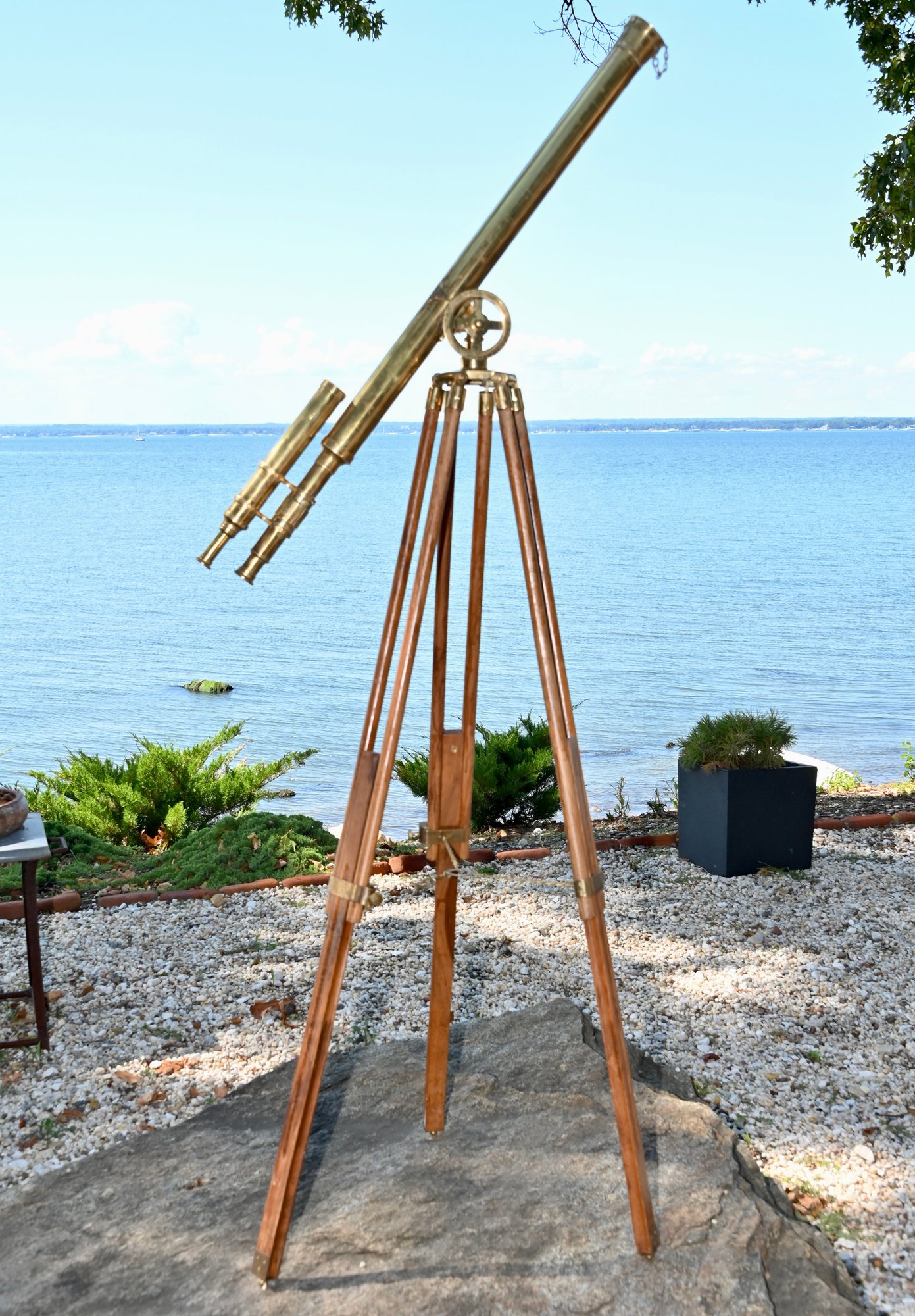 Brass Telescope On Wooden Tripod #164399 | Auctionninja.com