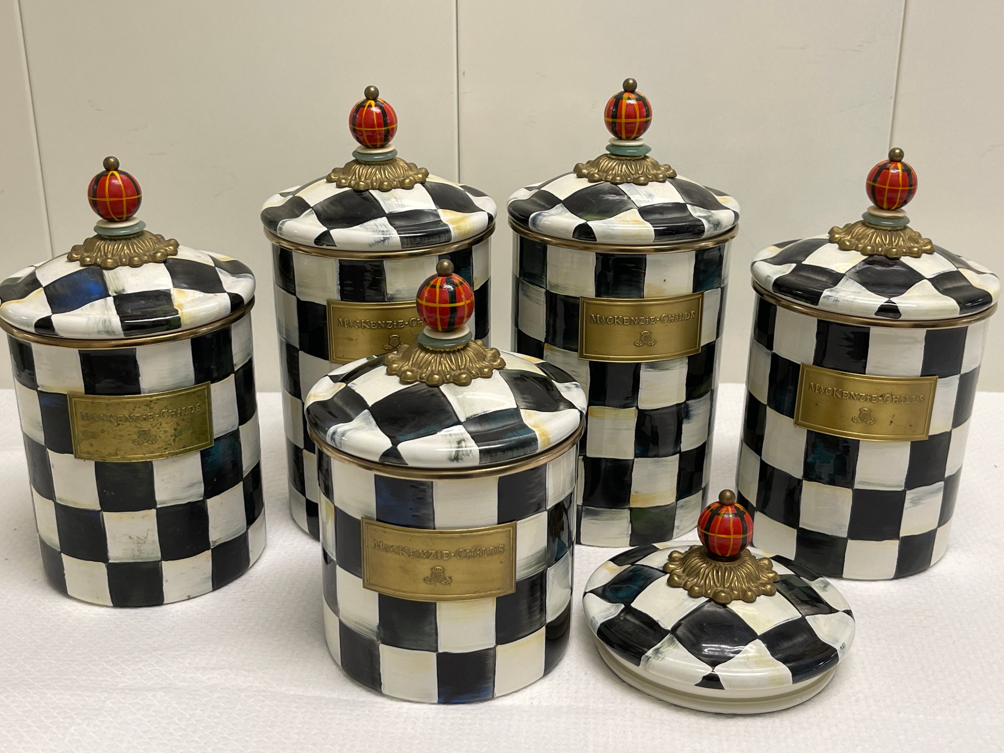 MacKenzie-Childs Canister Set With Extra Lid #145856 | Auctionninja.com