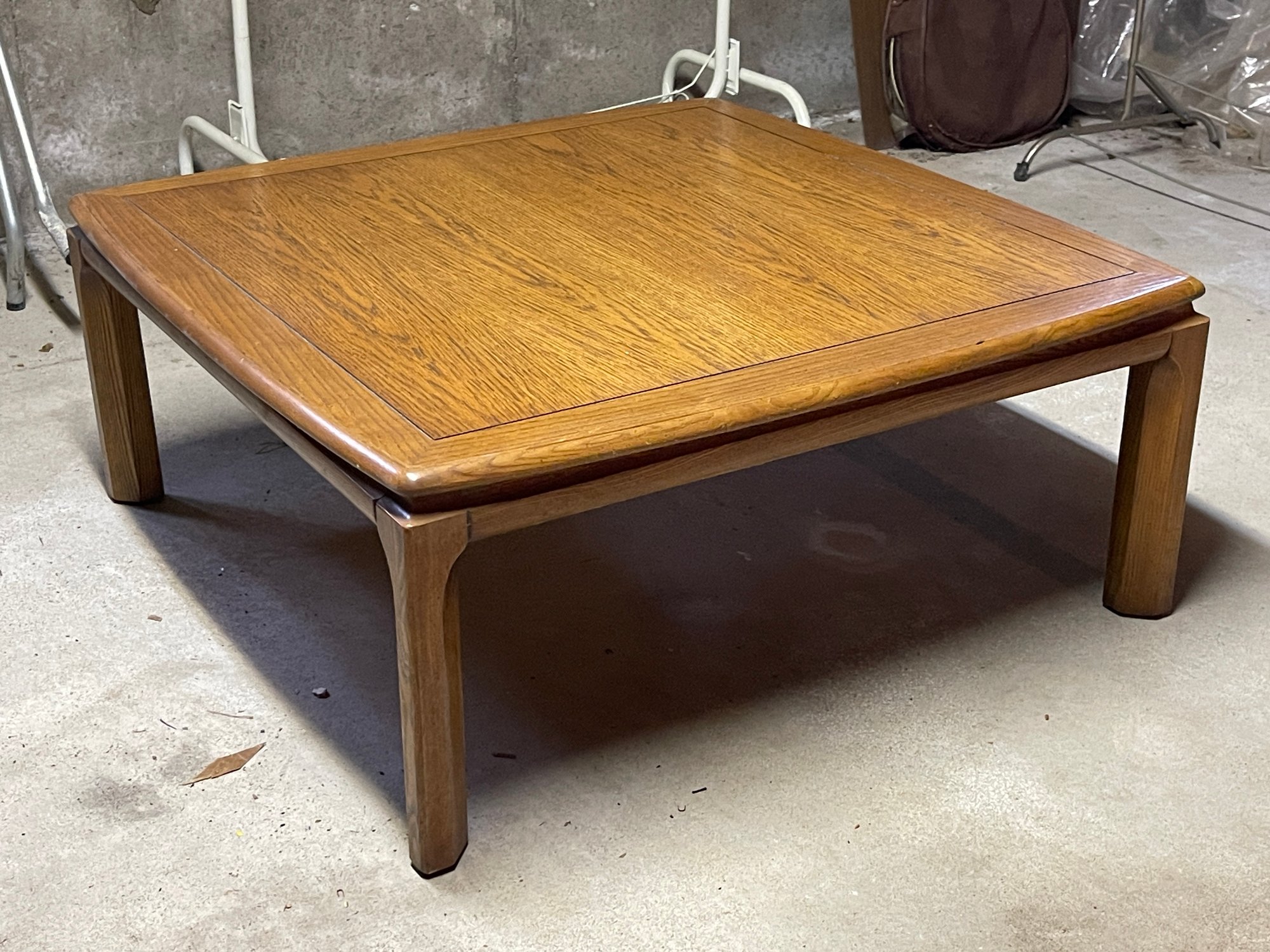 Lane Square Mid Century Coffee Table #145104 | Auctionninja.com