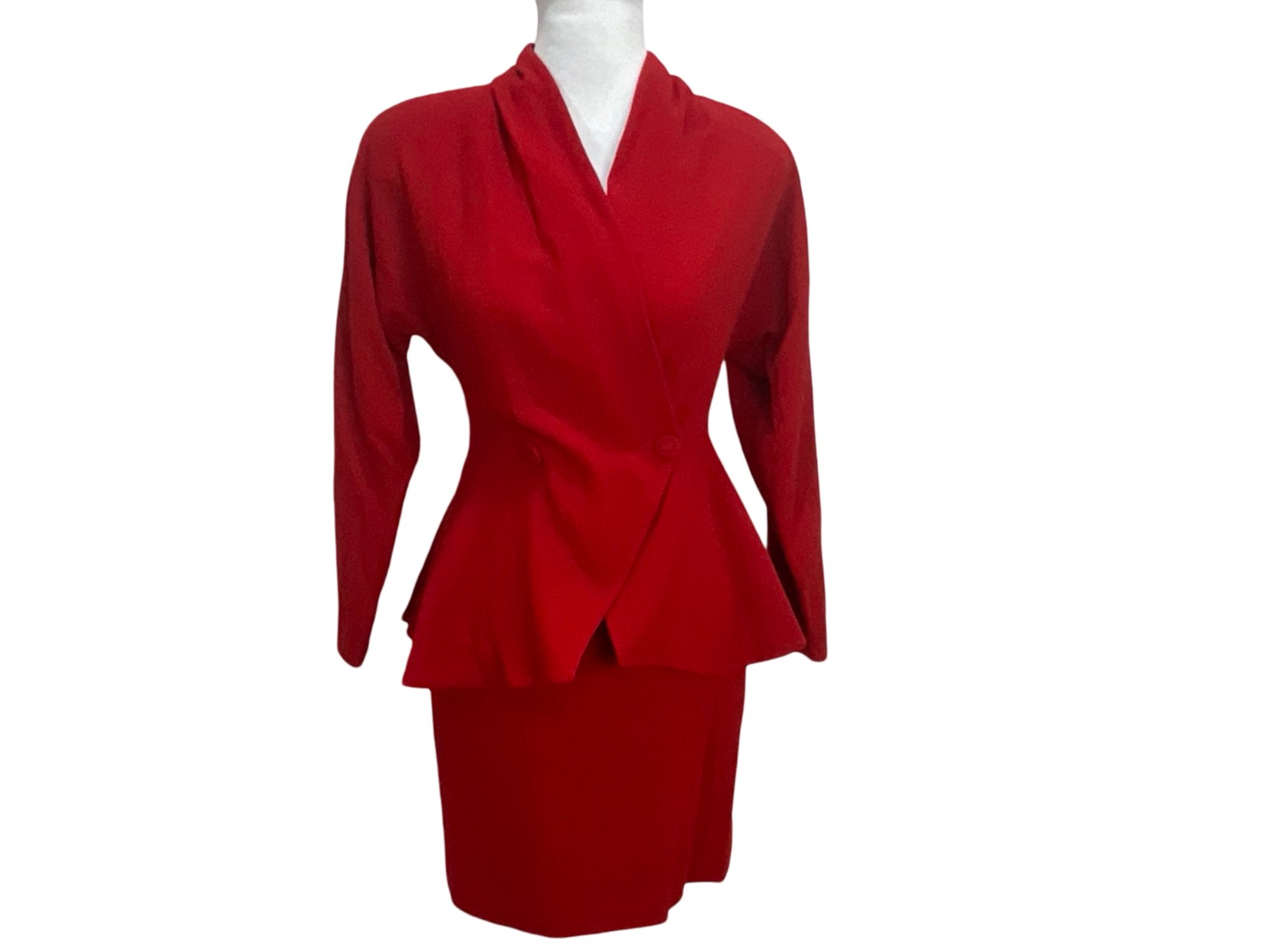 Pilar Rossi Red Wool Suit Size 42 #145048 | Auctionninja.com