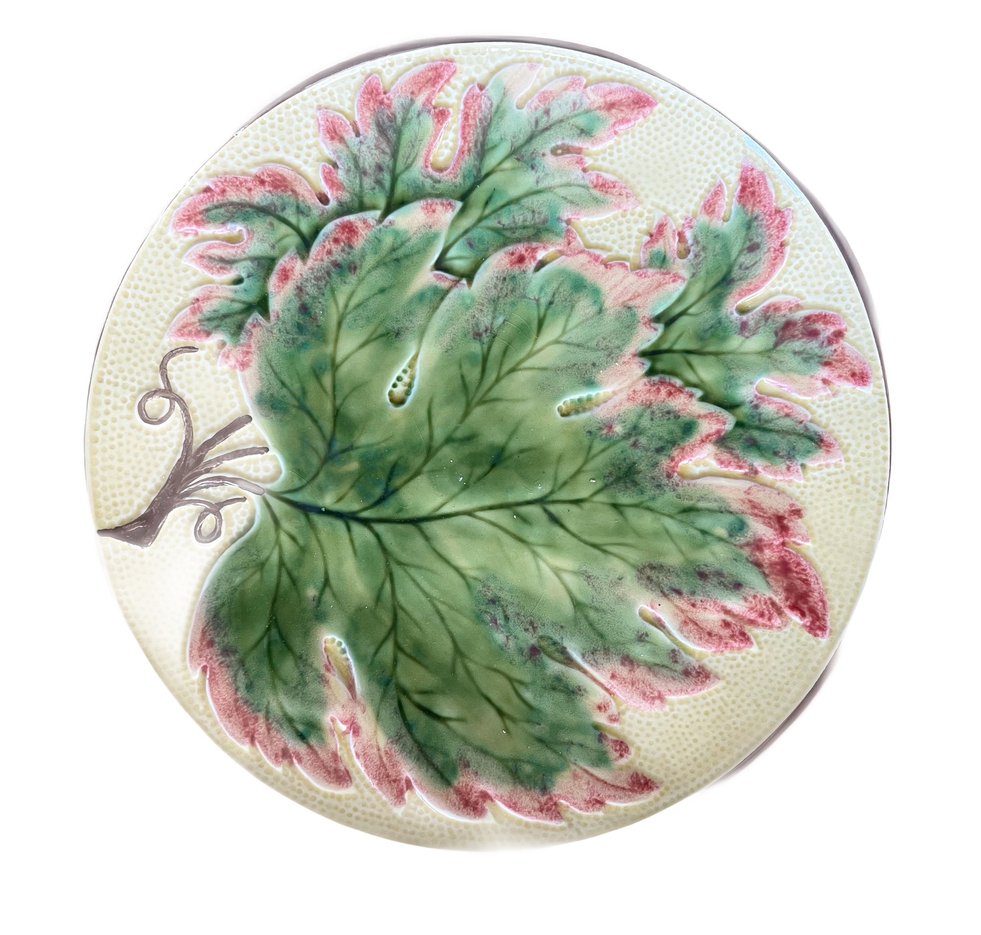 Majolica Maple Leaf Plate #3378 | Auctionninja.com