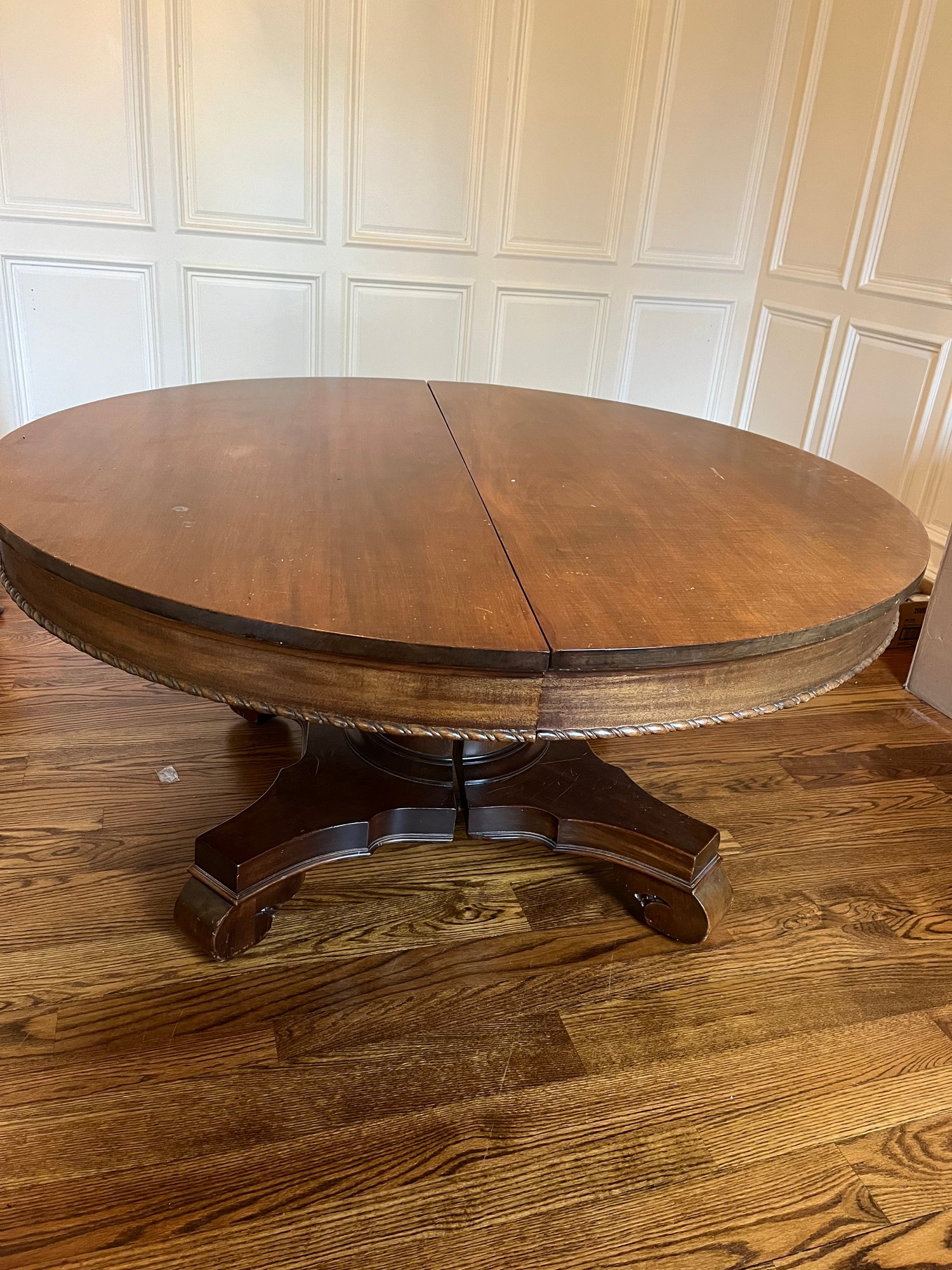 Berkey & Gay Round Expandable Pedestal Dining Table #1382 ...