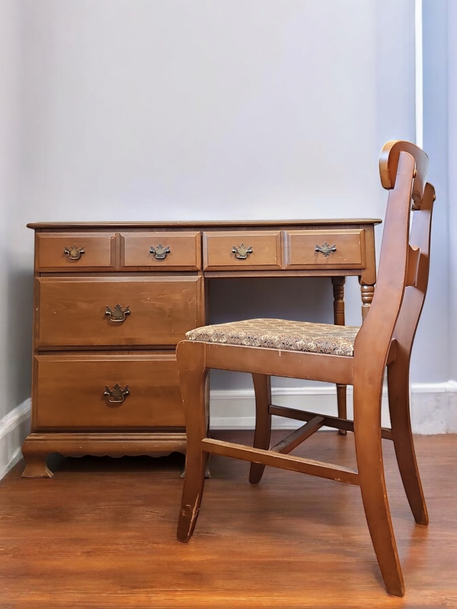 Vintage Country Style Desk And Chair 30"H X 42"W X 18"D#70 #16997 ...