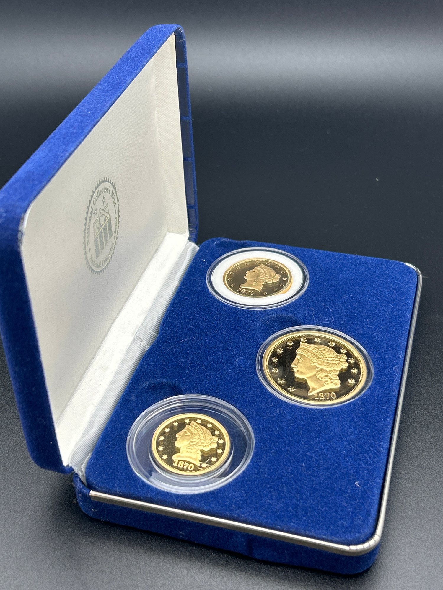 National Collectors Mint Velvet Case With Three Replica Gold Clad Coins ...