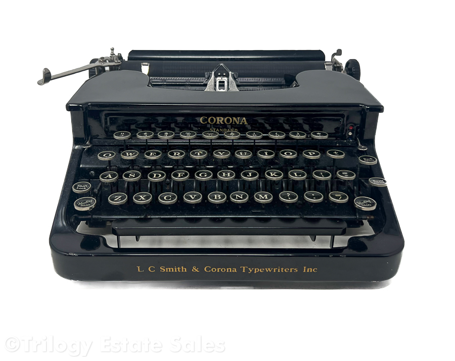 Antique Smith Corona Standard Manual Typewriter #6035 | Auctionninja.com