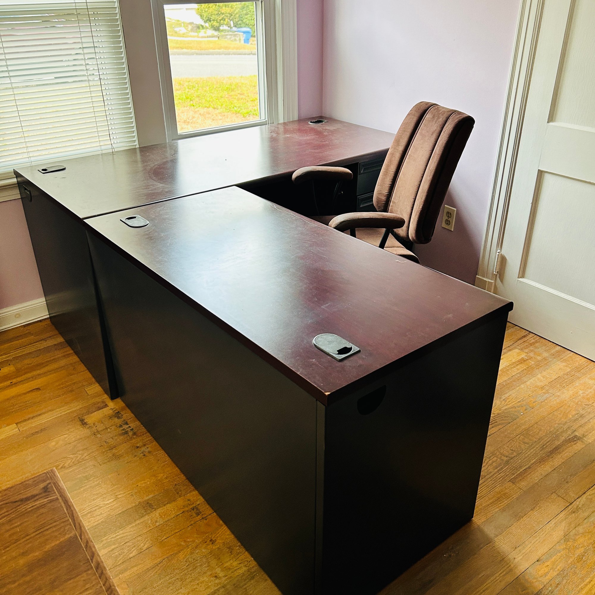 Large L Shaped Work Desk #21276 | Auctionninja.com