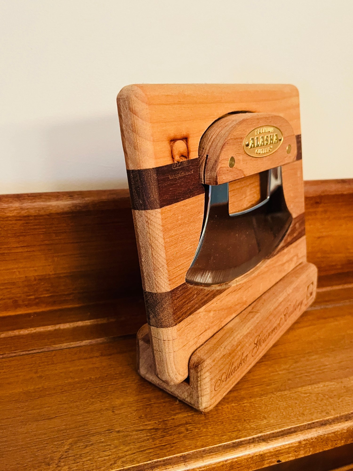 Alaska Ulu Knife With Its Matching Wooden Chopping Bowl/stand, Made By ...