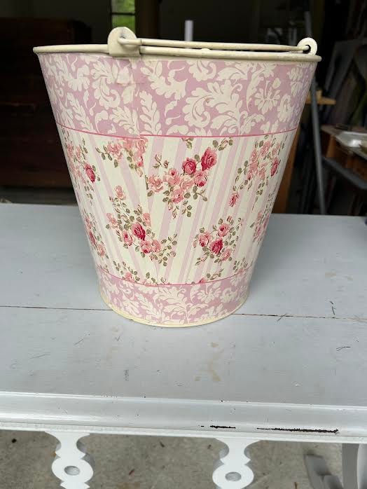 Floral Shabby Chic Pail #7200 | Auctionninja.com