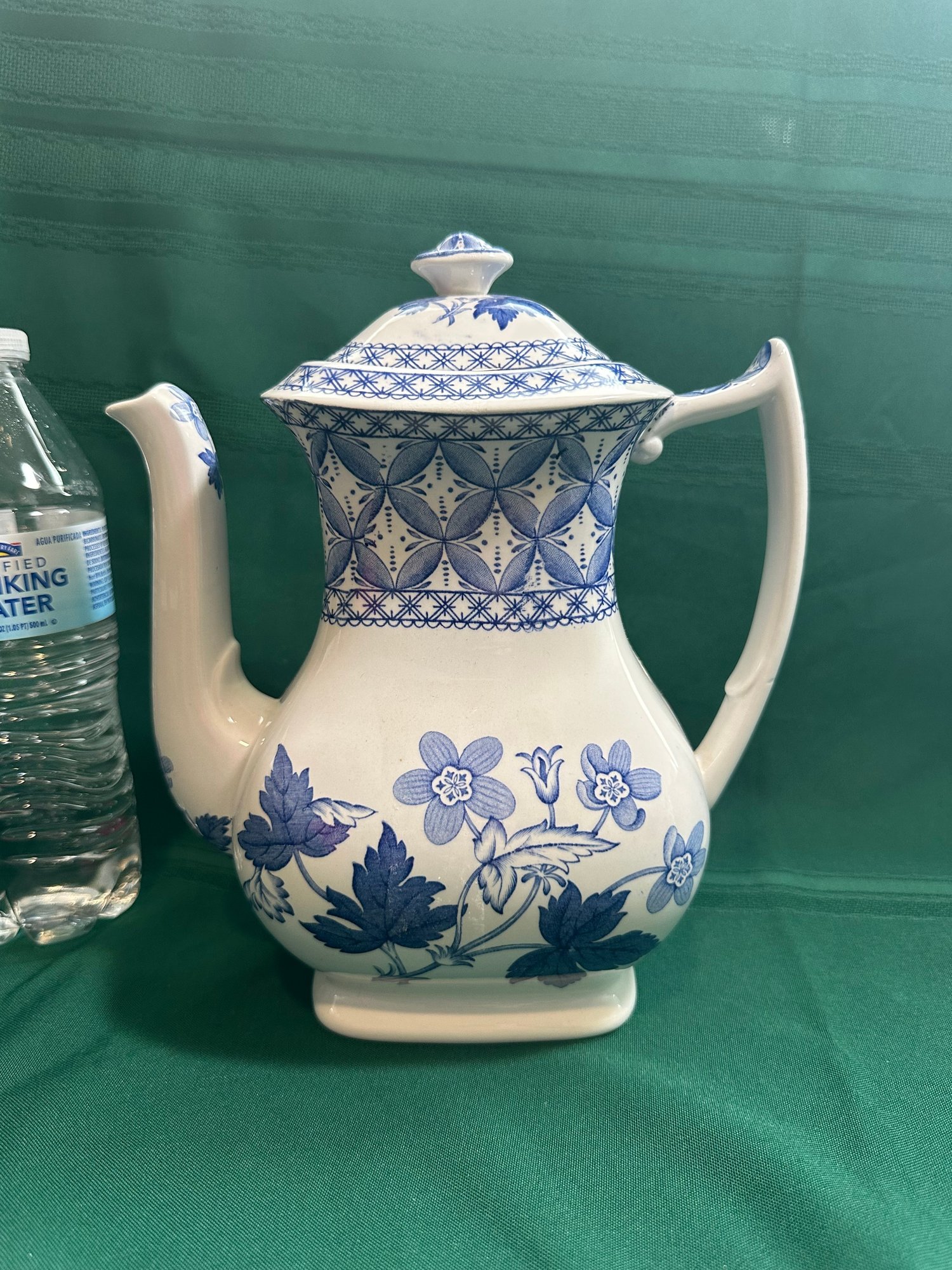 SPODE Geranium Coffee Pot #34881 | Auctionninja.com