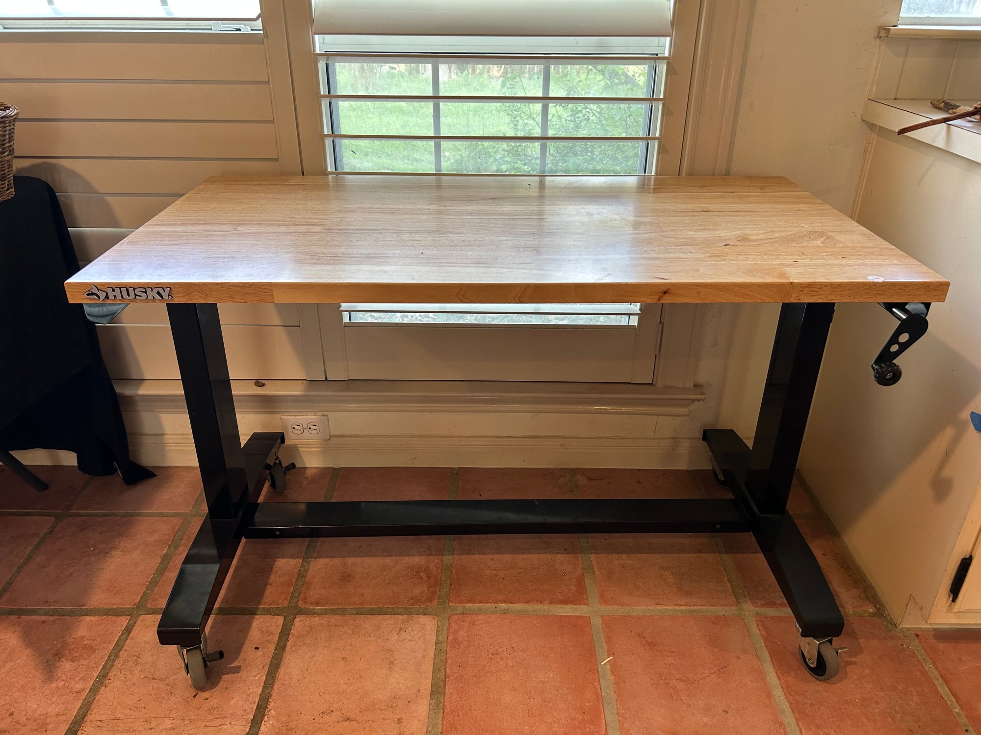 Husky Adjustable Work Bench #36327 | Auctionninja.com
