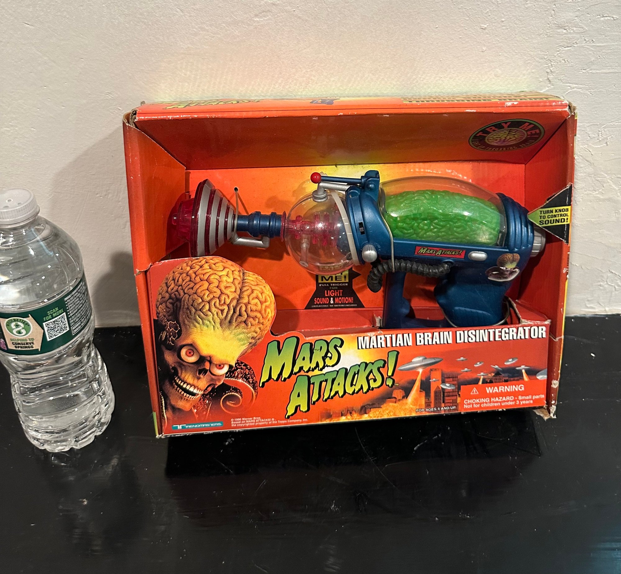 Sealed MARS ATTACKS TRENDMASTER MARTIAN BRAIN DISINTEGRATOR GUN 1996 ...