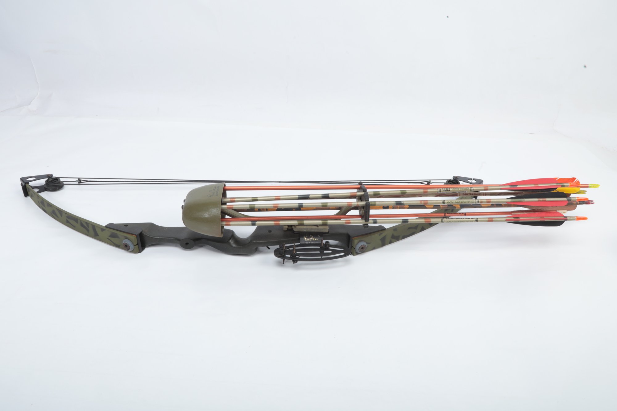 Fred Bear Cross Bow W/Arrows ~ 25" Draw Length 40# Peak Weight #200172 ...