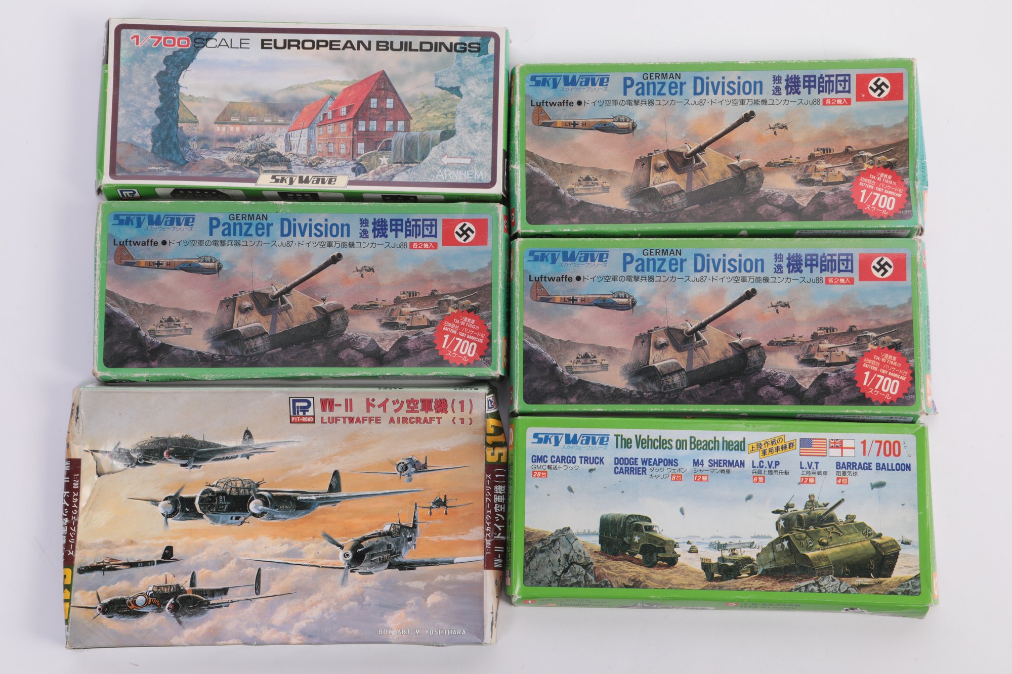 6 WWII Related Unused Models (Tanks, Trucks, Buildings, Aircraft) 1/700 ...