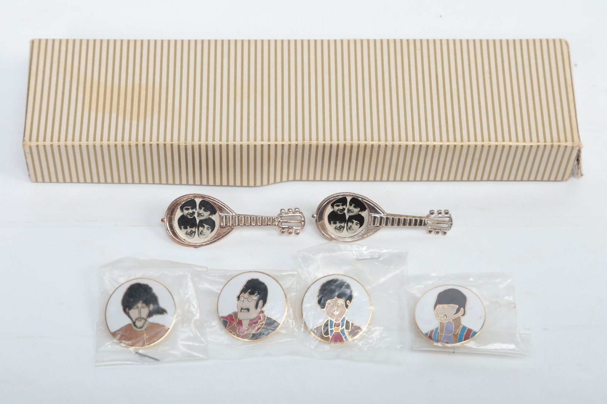 Beatles Pin Lot Of 6 Rare Pins Buttons Paul Ringo John And George Mint ...