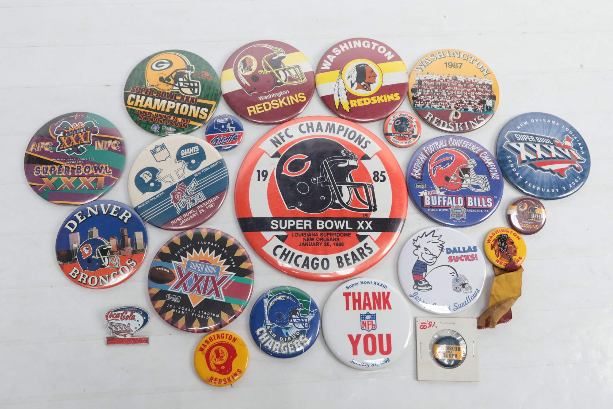 NFL Football Pin Button Lot Of 20 Super Bowls Vintage Redskins NY ...