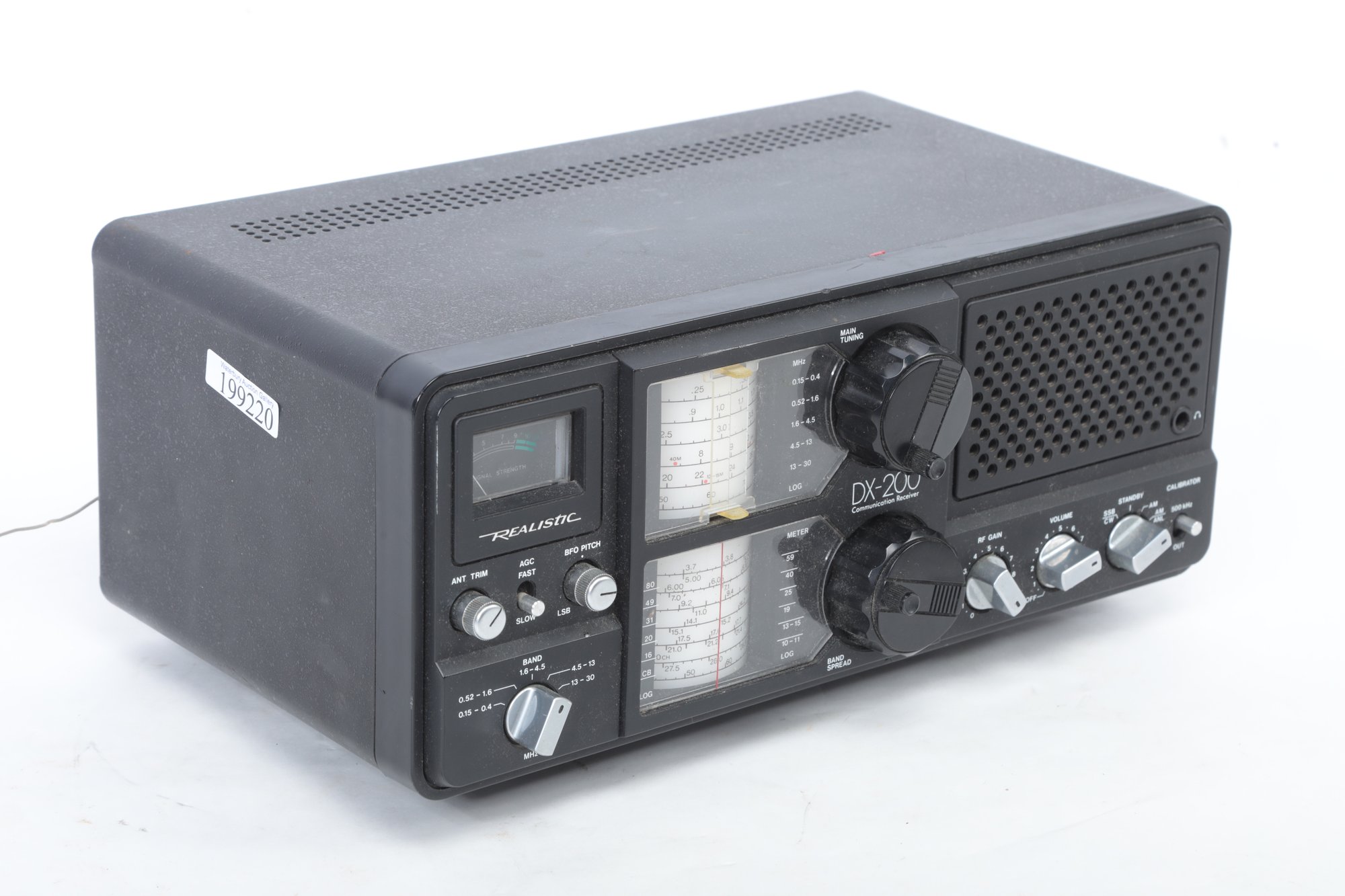 Vintage Realistic DX-200 Communication Receiver #199220 | Auctionninja.com