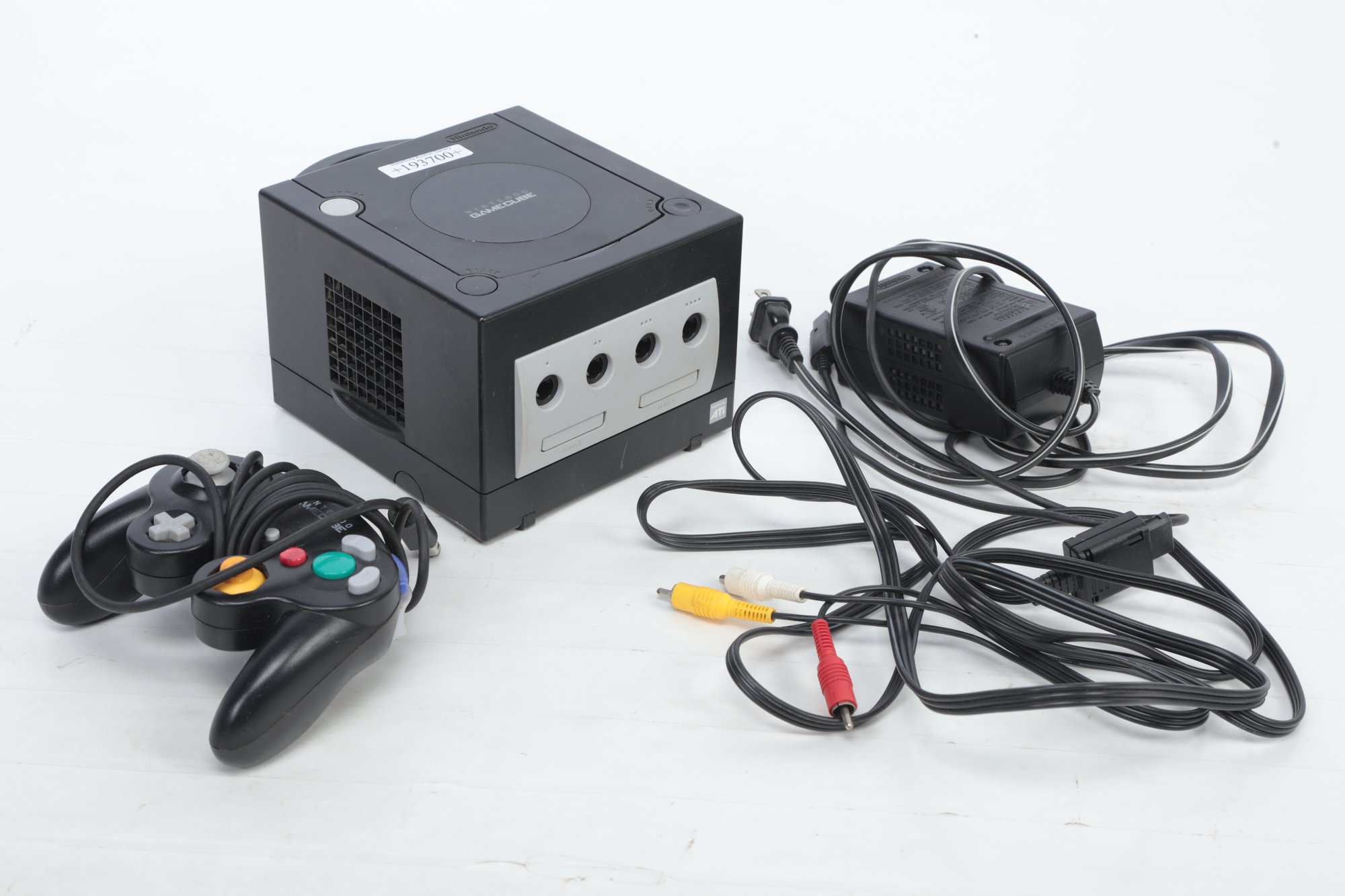 GameCube System #193700 | Auctionninja.com