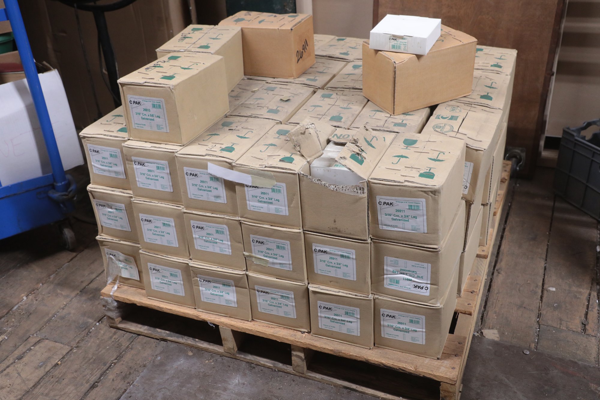 24 Cases Of 6 C-Pak Staples #179471 | Auctionninja.com