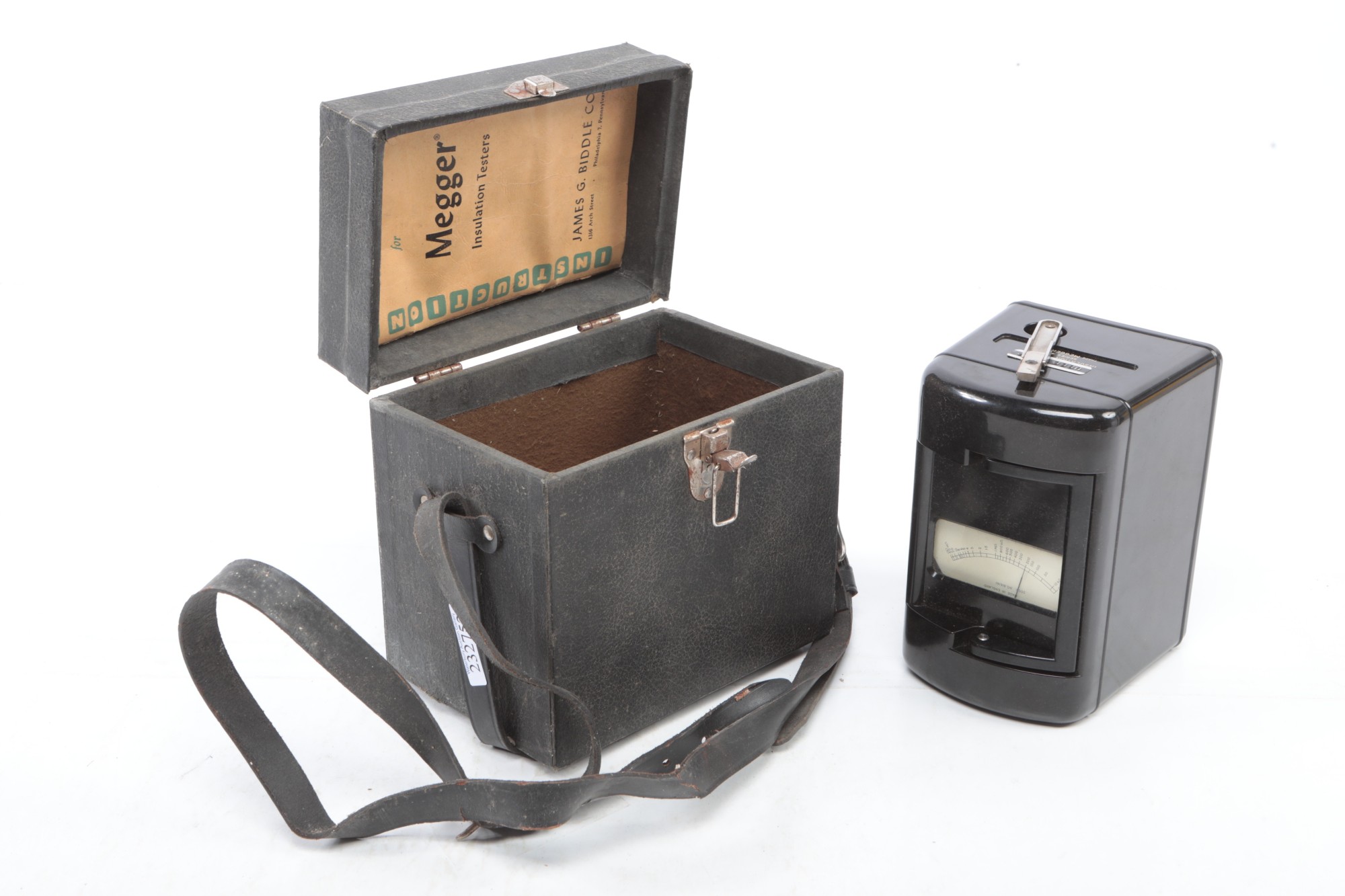 Vintage Megger Insulation Tester In Carry Case #232752 | Auctionninja.com