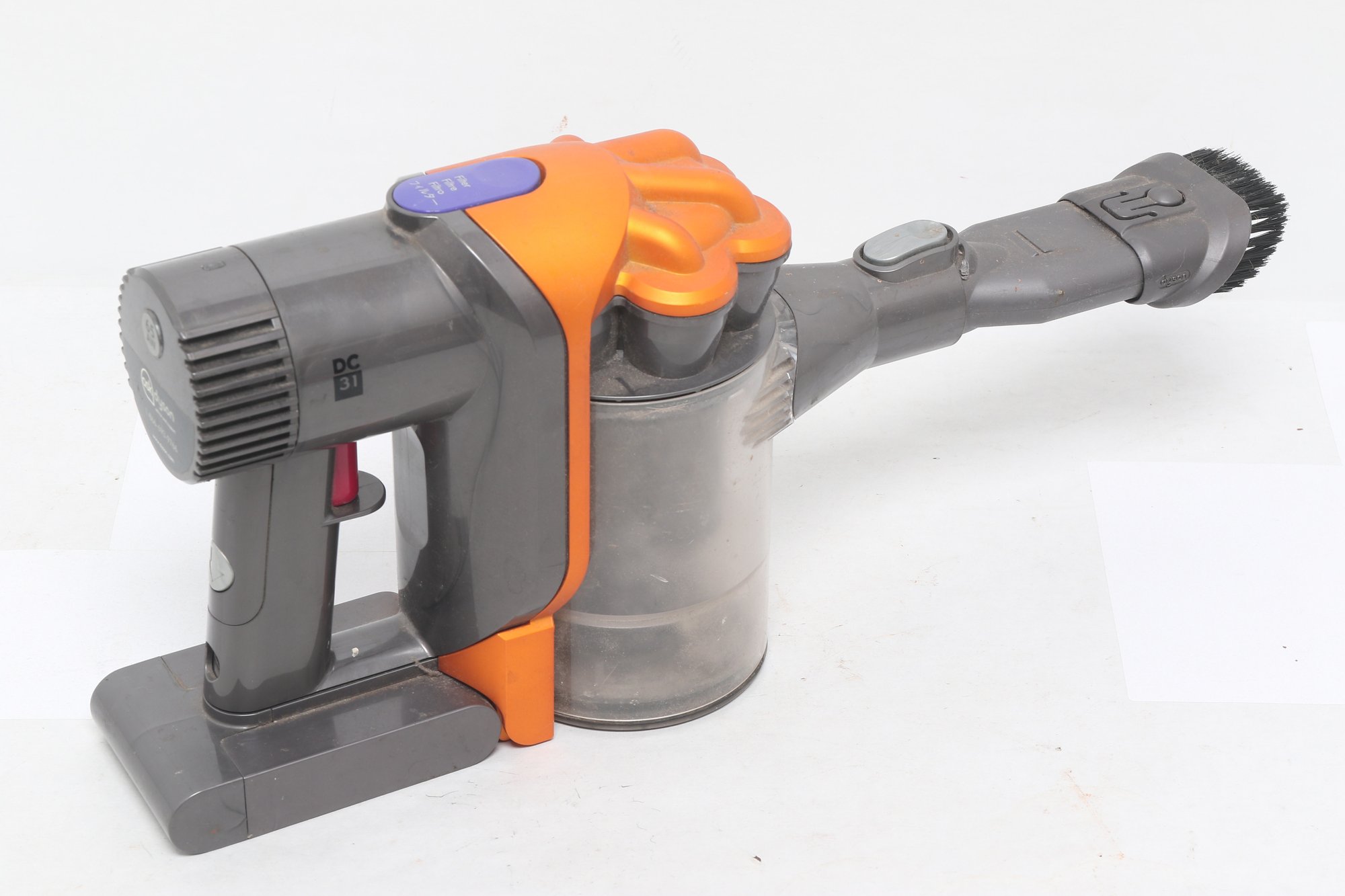 Dyson Hand Held Vacuum Cleaner #215406 | Auctionninja.com