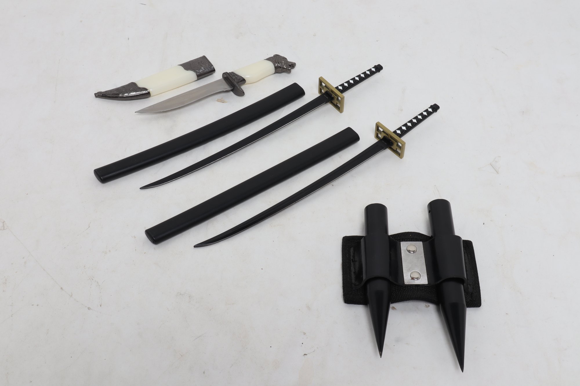 New Samurai Letter Openers, Wolf Head Knife & Martial Arts Spikes ...