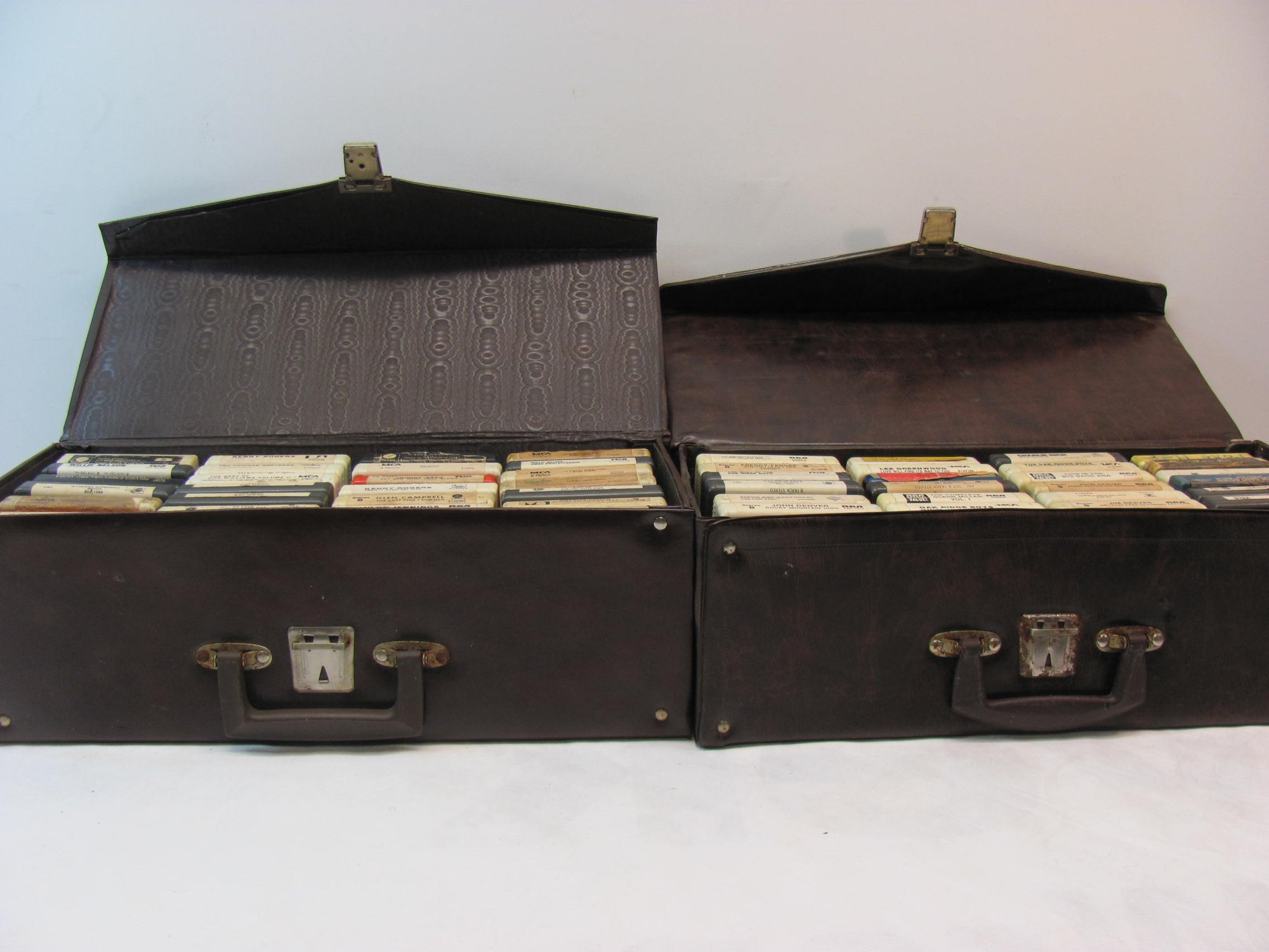 48 Vintage 70's -80's 8 Tracks #119359 | Auctionninja.com