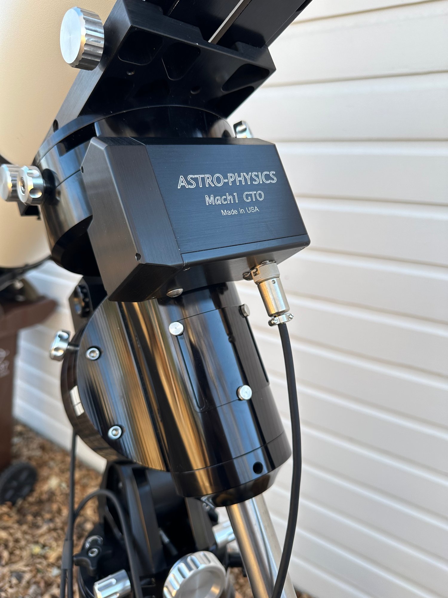Astro-Physics Mach1GTO German Equatorial Mount And Tripod #10156 ...
