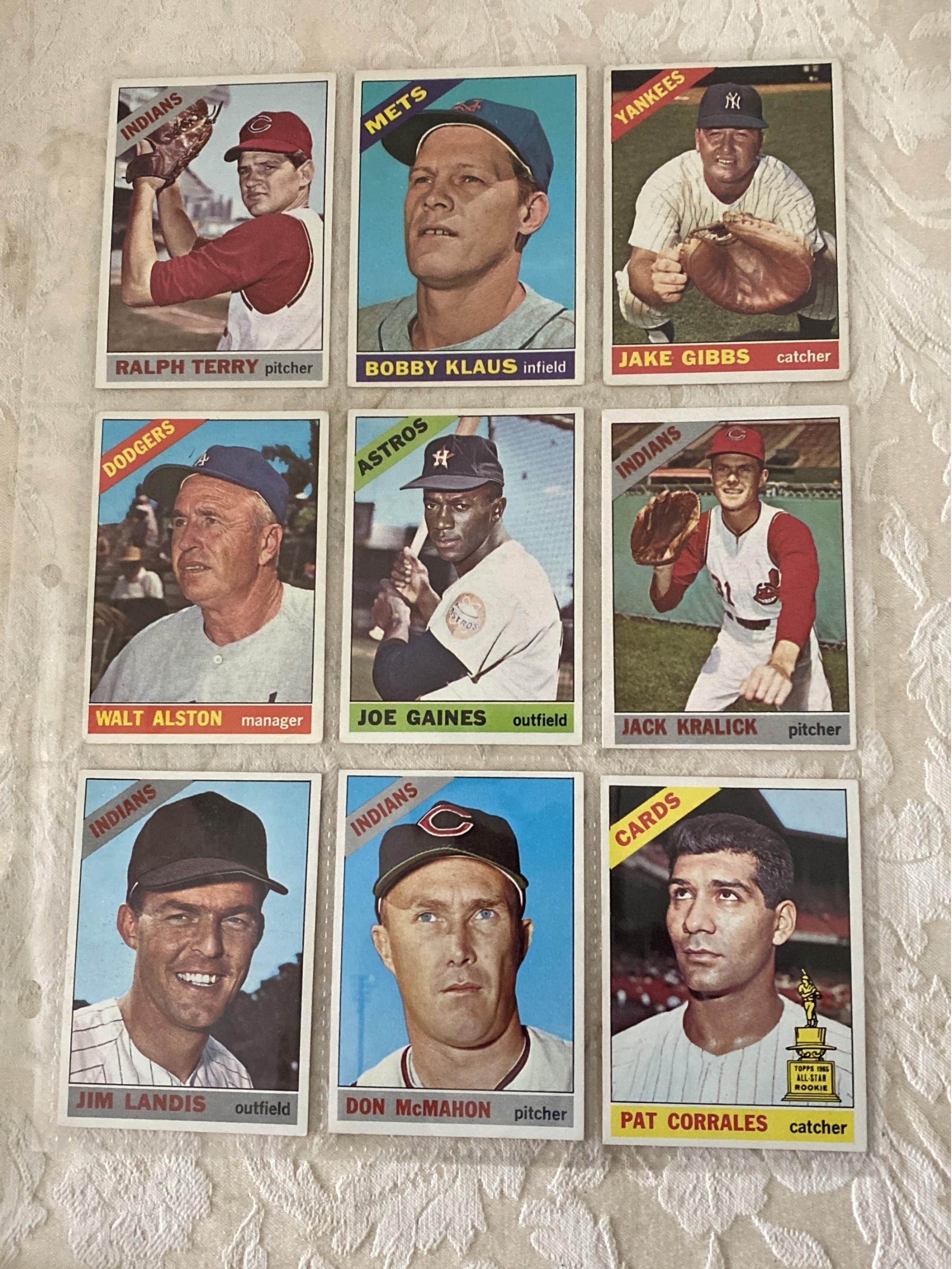 1966 Topps Baseball Card Lot Of 9 #6469 | Auctionninja.com