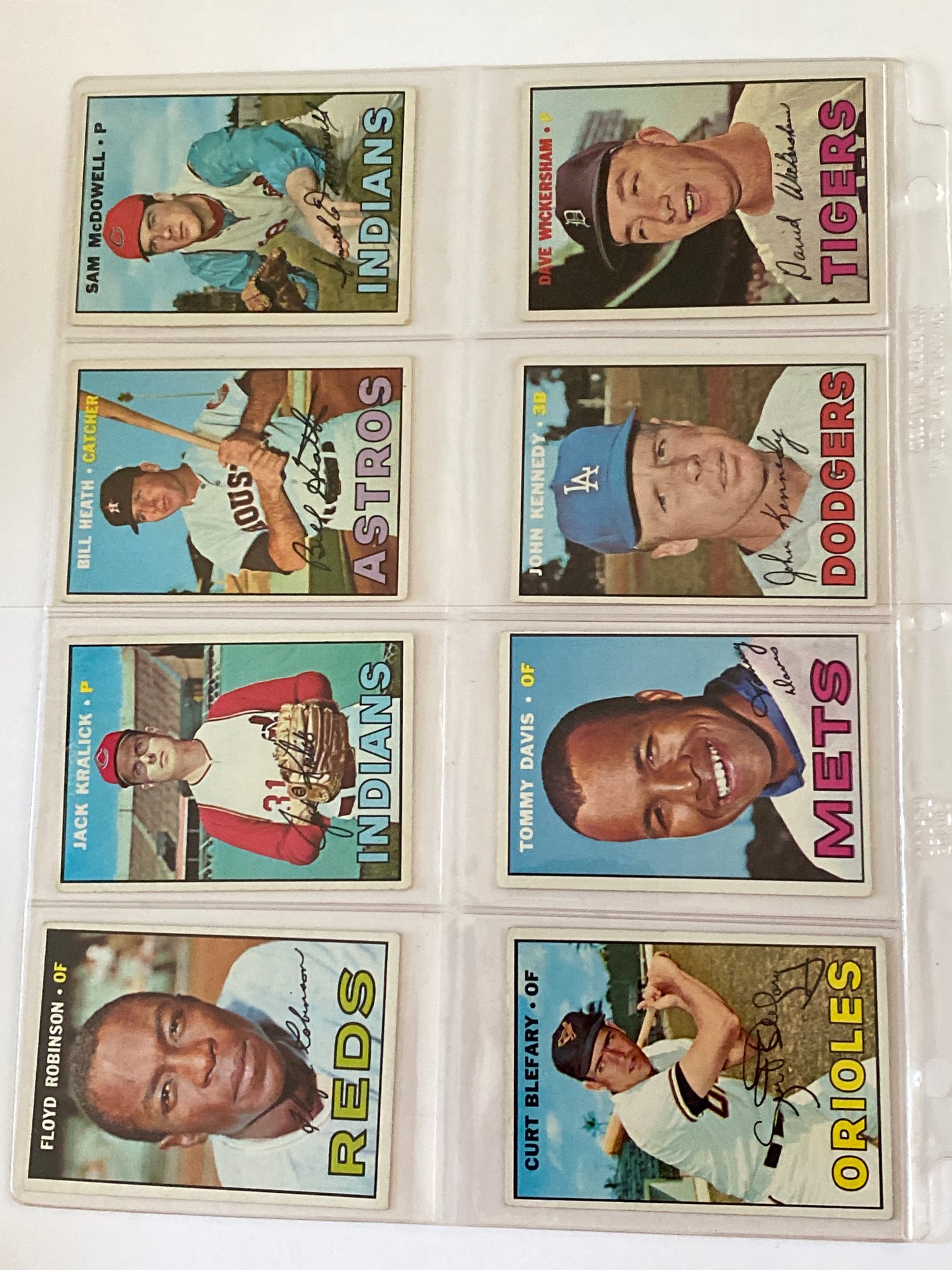 1967 Topps Baseball Card Lot Of 8 #15781 | Auctionninja.com