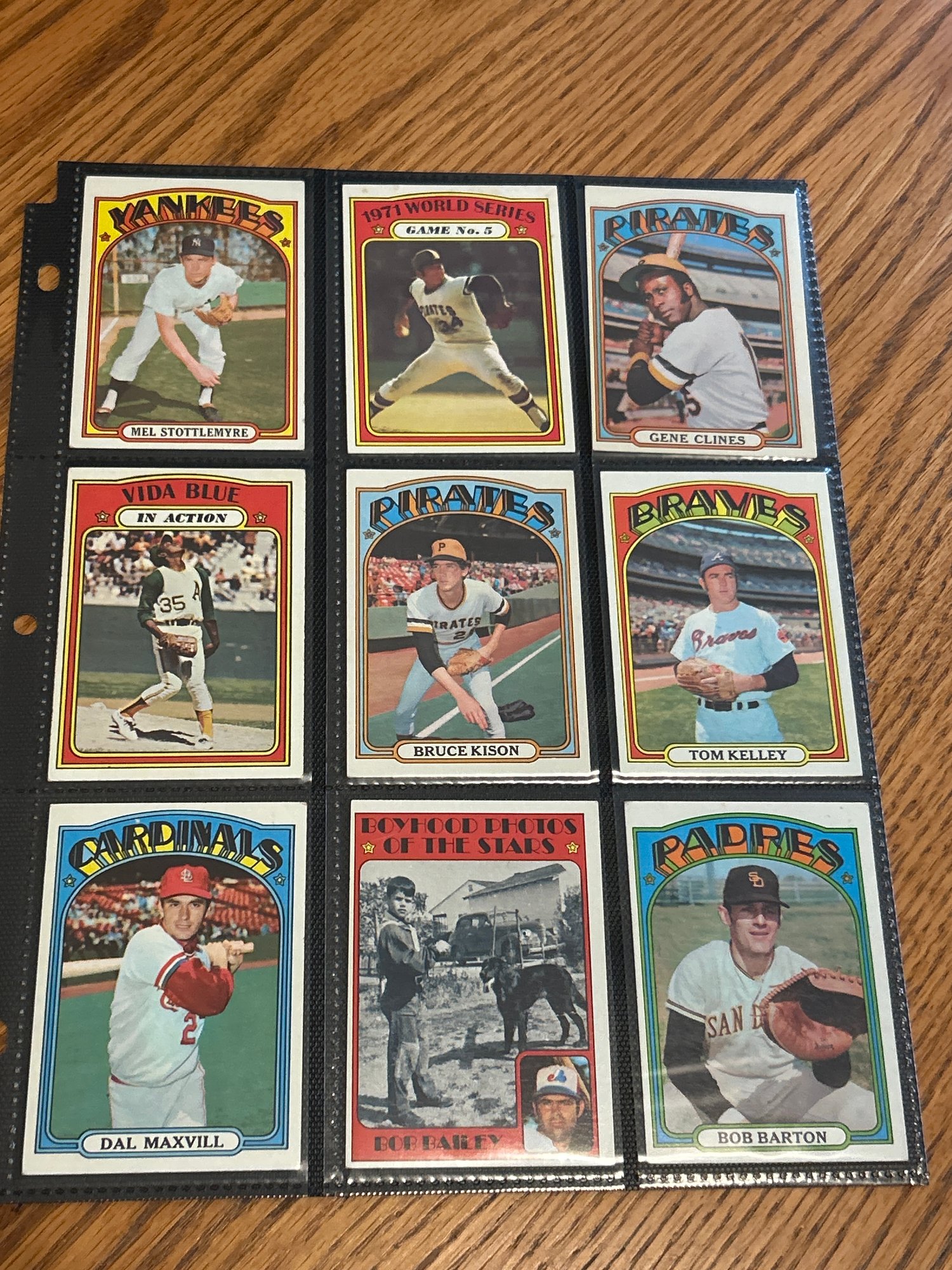 Lot Of (18) Assorted 1972 Topps Baseball Cards #18238 | Auctionninja.com
