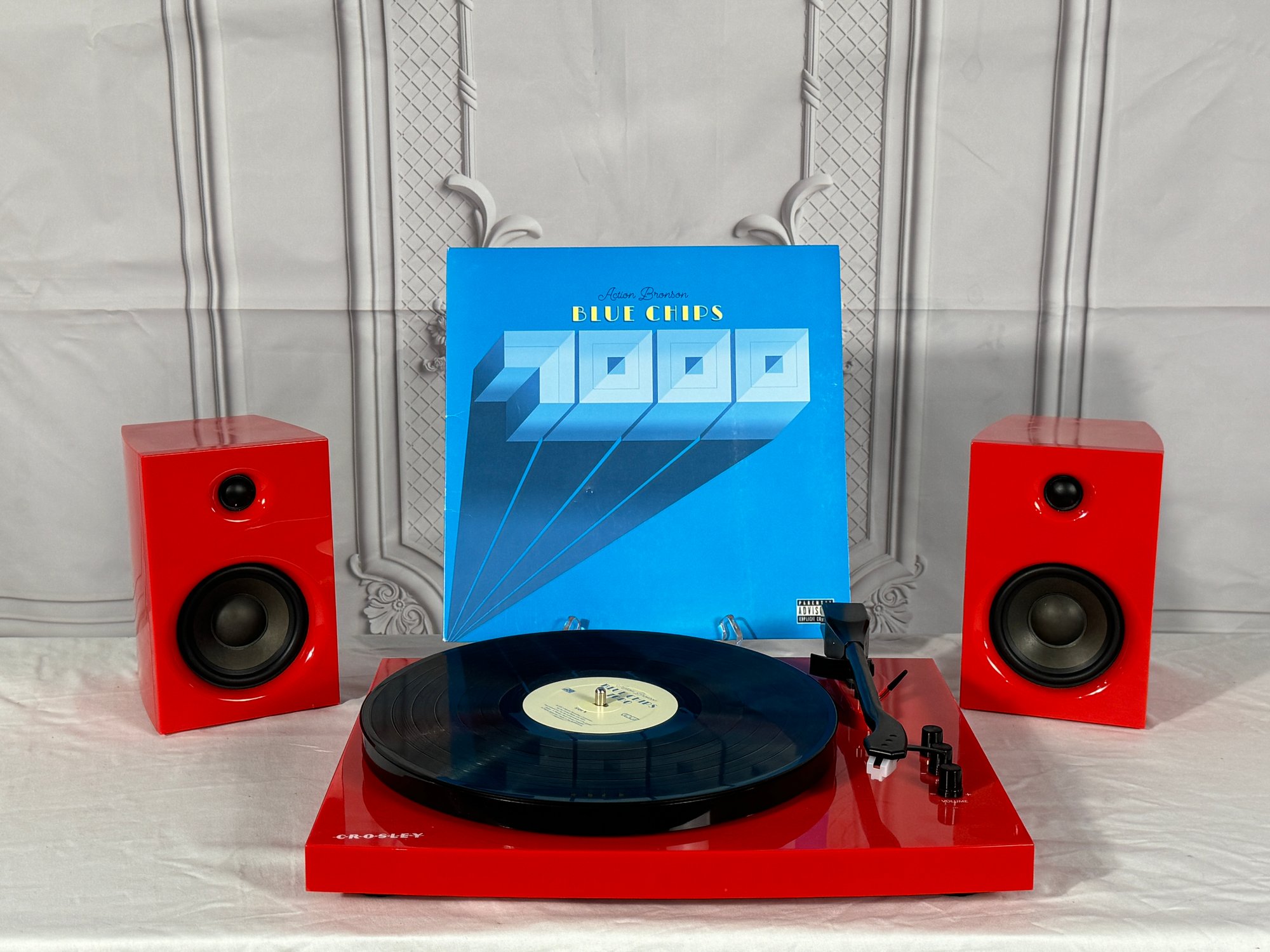 Crosley T100A Brilliant Red Turntable With Matching Speakers #13847 ...