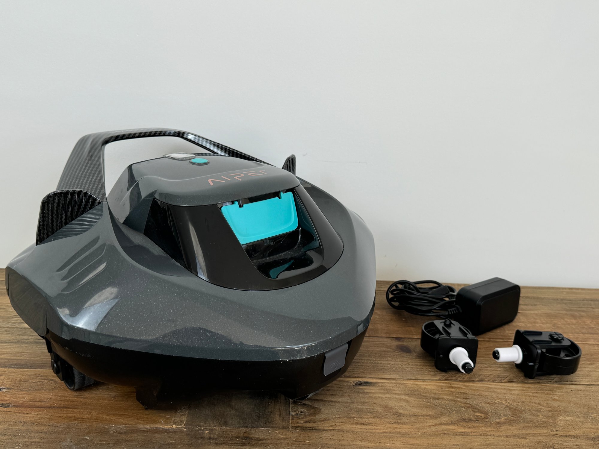 Aiper Seagull SE Robotic Pool Cleaner #14536 | Auctionninja.com