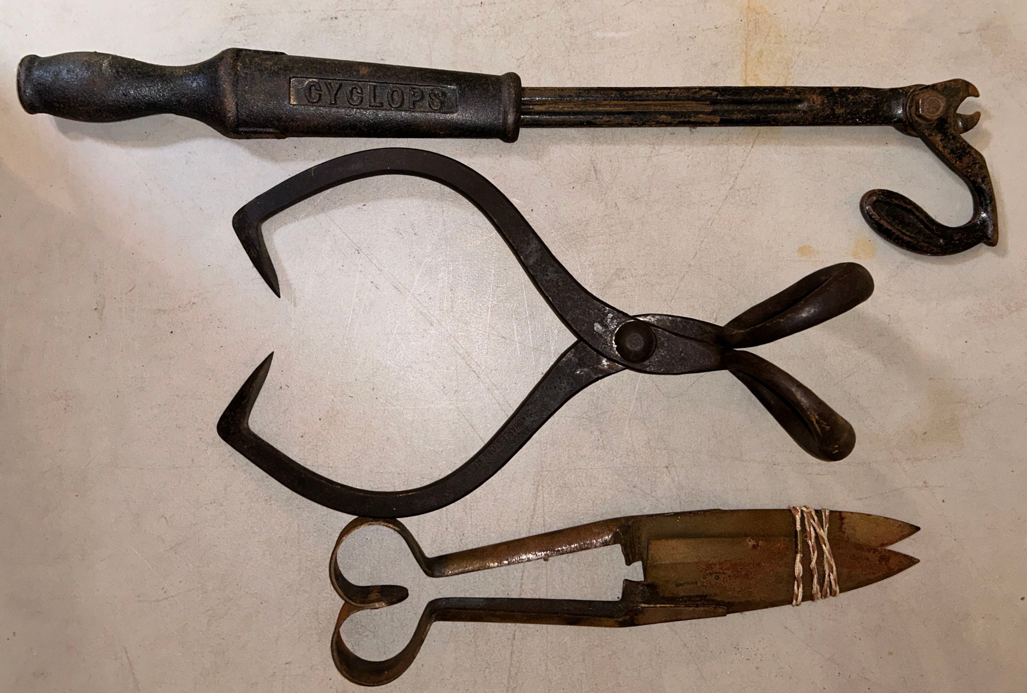 3 Pcs Antique Tools - Cyclops Nail Puller, Ice Tongs And Pair Of Sheep ...