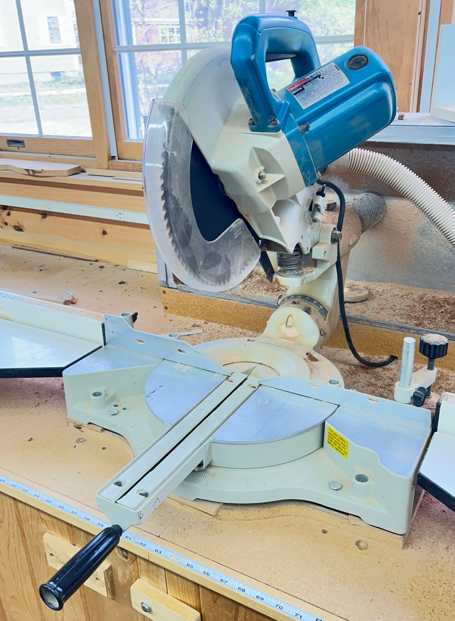 Makita Vintage Chop Saw, 12" Diam. Blade, LS 1211 #16603 | Auctionninja.com