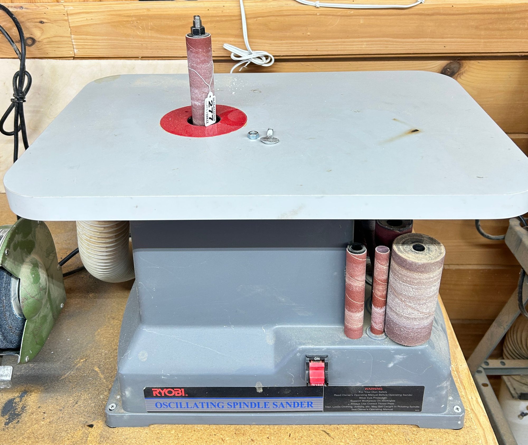 Ryobi Oscillating Spindle Sander Bench Model #16612 | Auctionninja.com