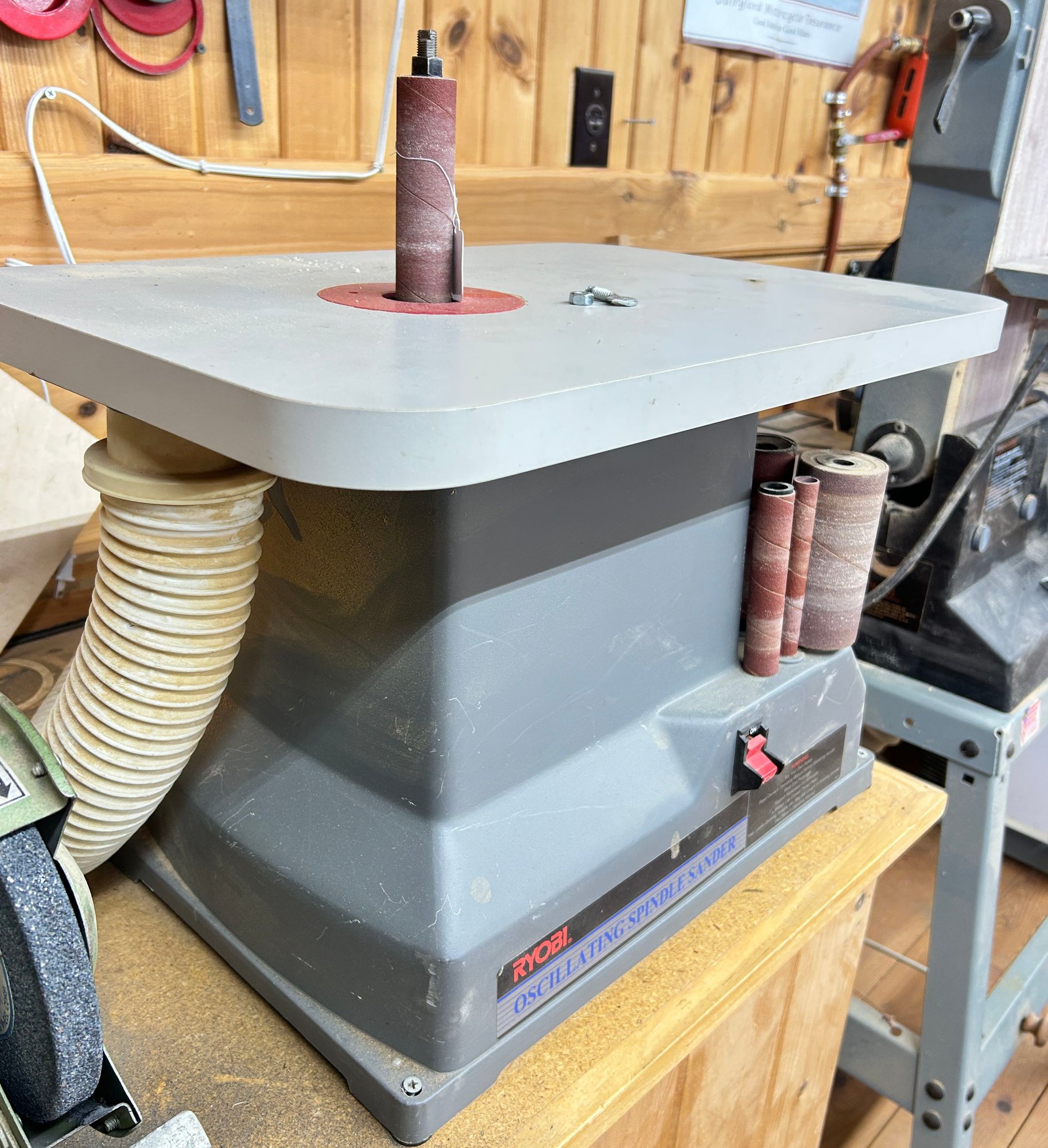 Ryobi Oscillating Spindle Sander Bench Model #16612 | Auctionninja.com