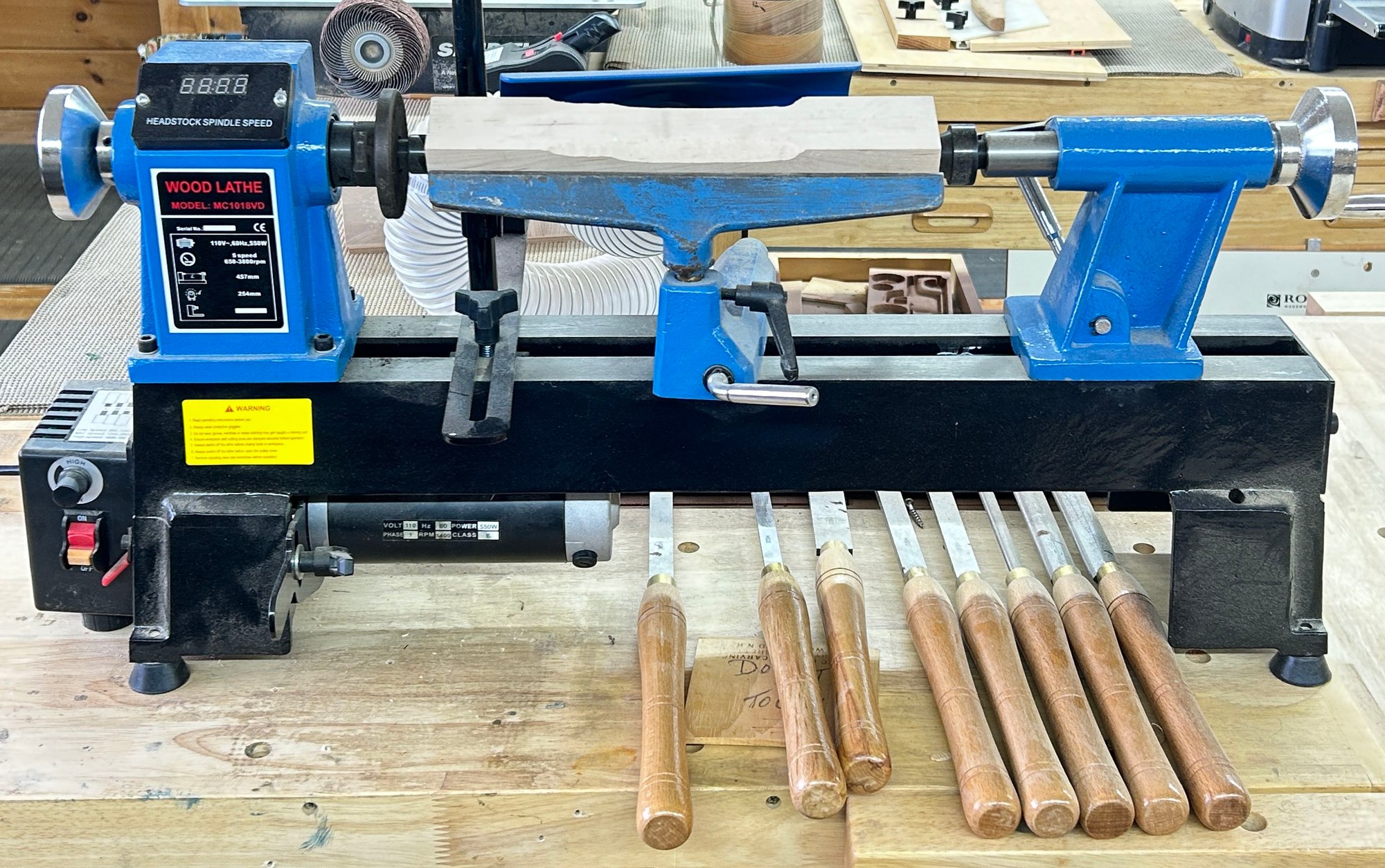 Huaju Wood Lathe, Model MC1018, Var. Speed10" X 18" Bed, With Chisels ...