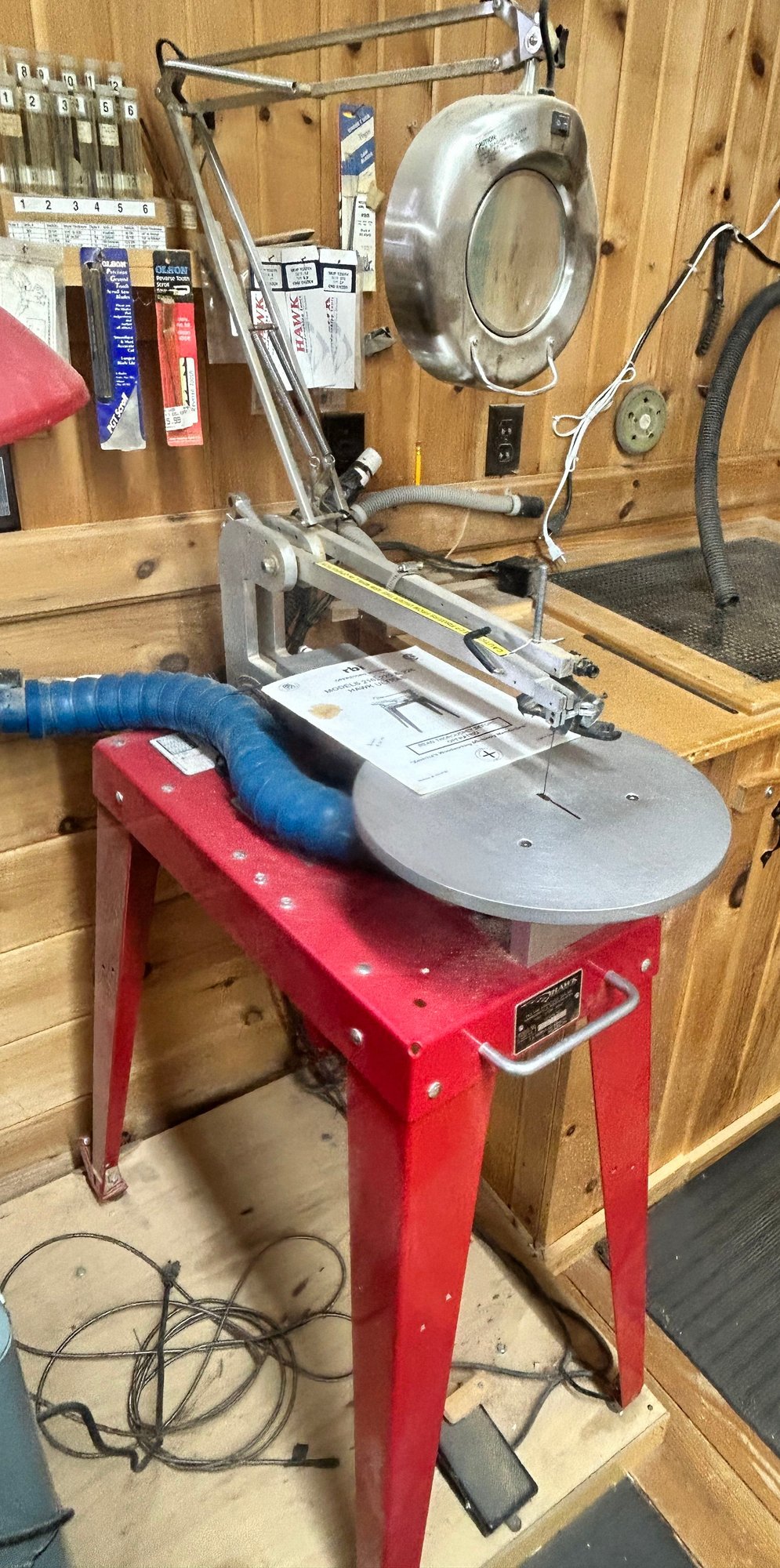 Hawk Scroll Saw Model 220VS With Magnifying Arm Light And Accessories ...