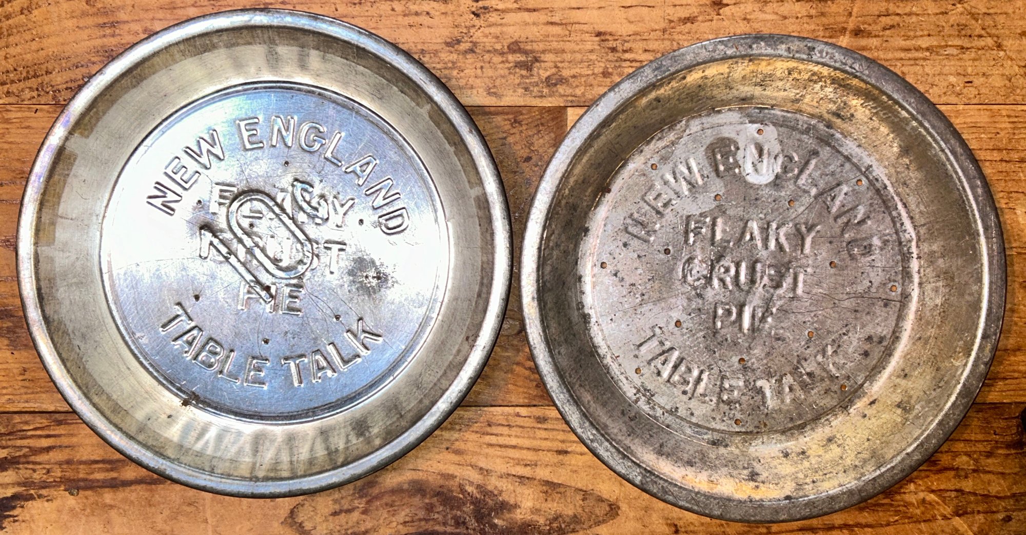 2 Pcs New England Table Top Flaky Crust Pie Tins, One Perforated #12989 ...
